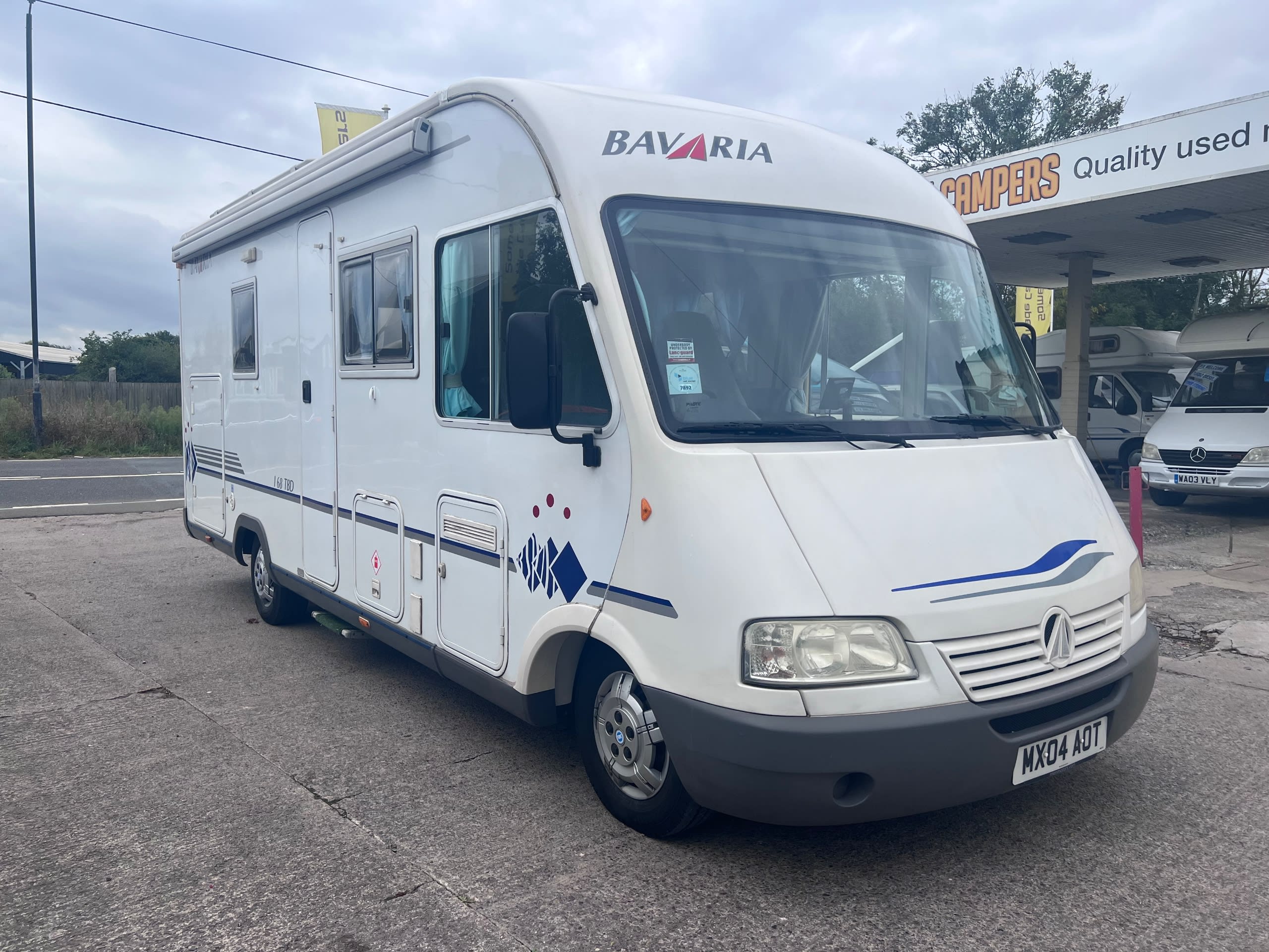 2004 Bavaria I650 White