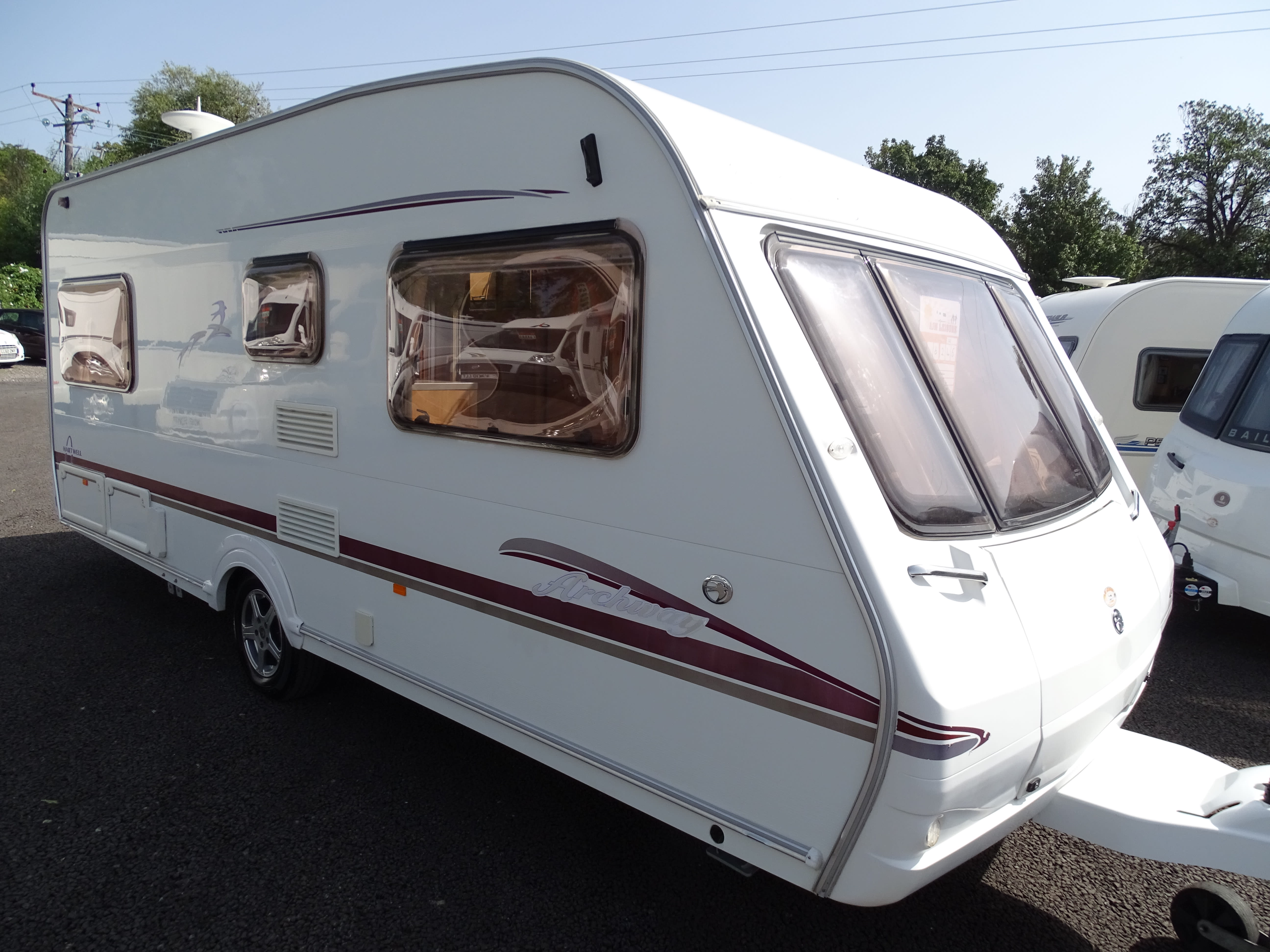Swift Archway Hartwell 2005 4 Berth Single Axle Touring C...