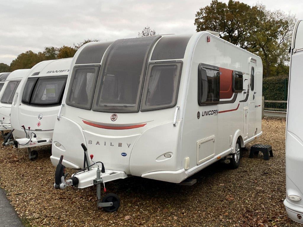 Bailey Unicorn Seville (2017) + Mover