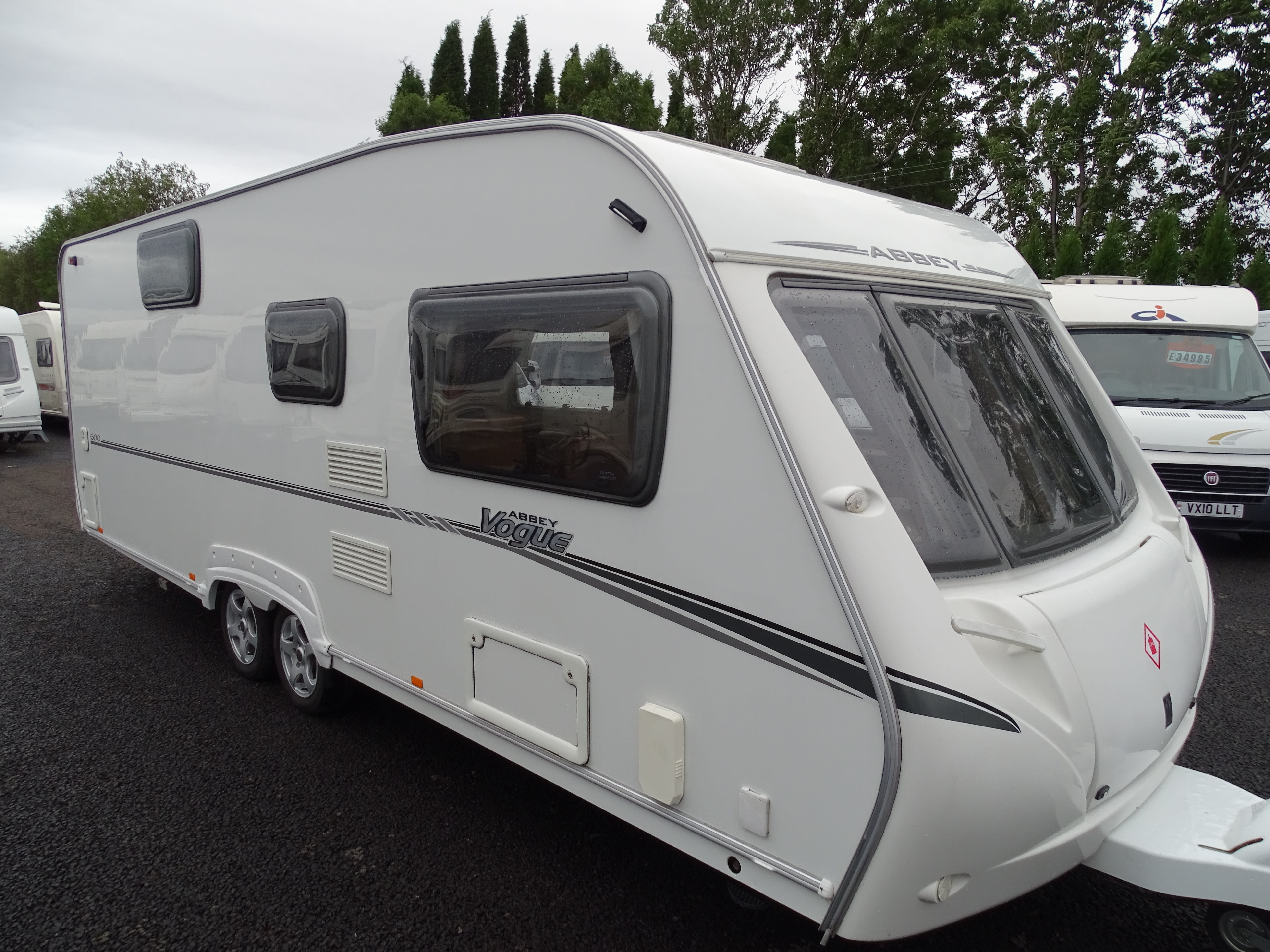 Abbey Vogue 600 2008 6 Berth Twin Axle Touring Caravan Wi...