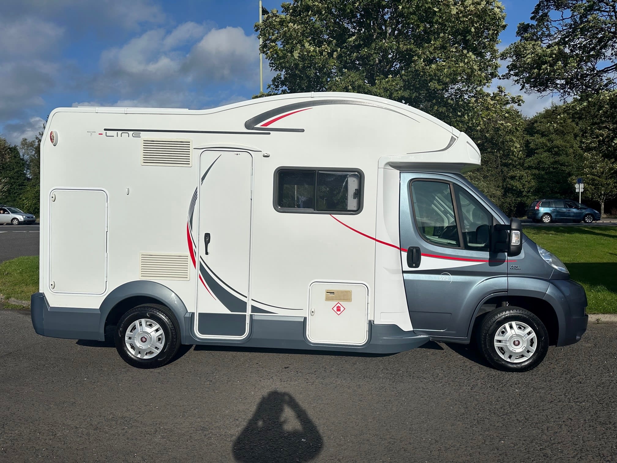 Roller Team T-line 590 4 Berth