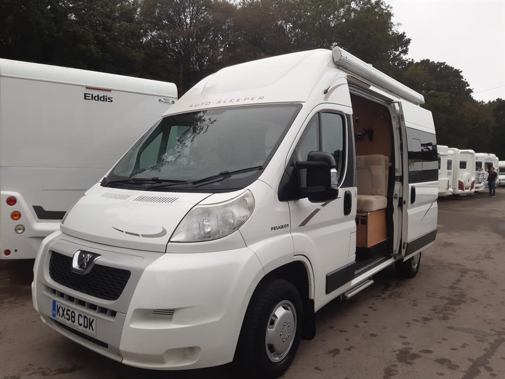2008 Auto Sleeper Symbol White