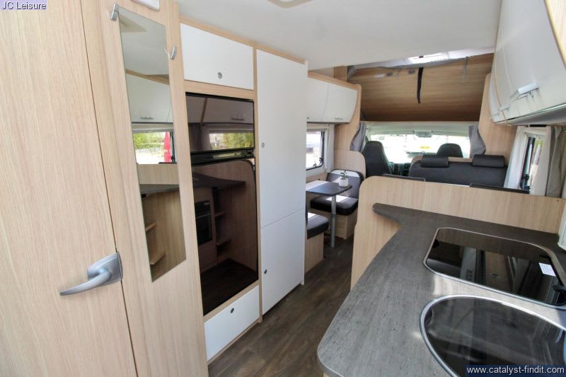 Sunlight A72 2019 Model 6 Berth Rear Bunk Beds