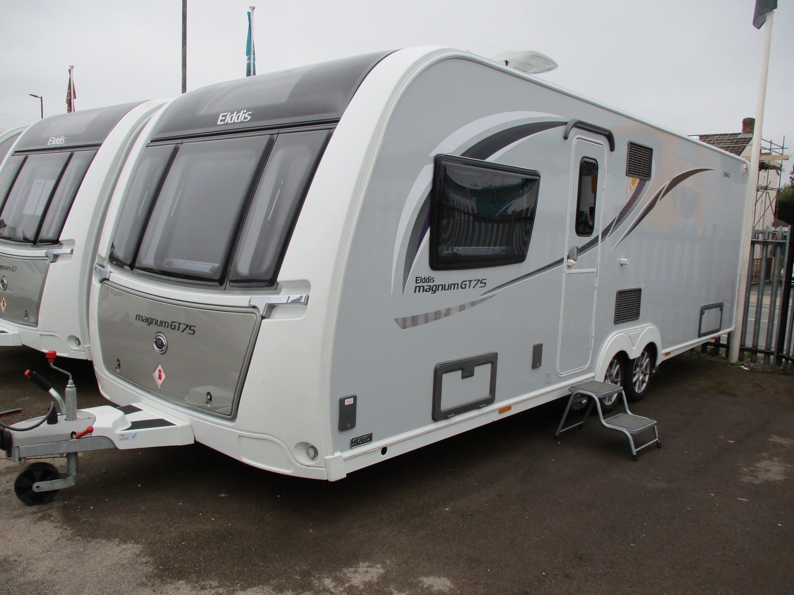 2022 Elddis Avante Silver