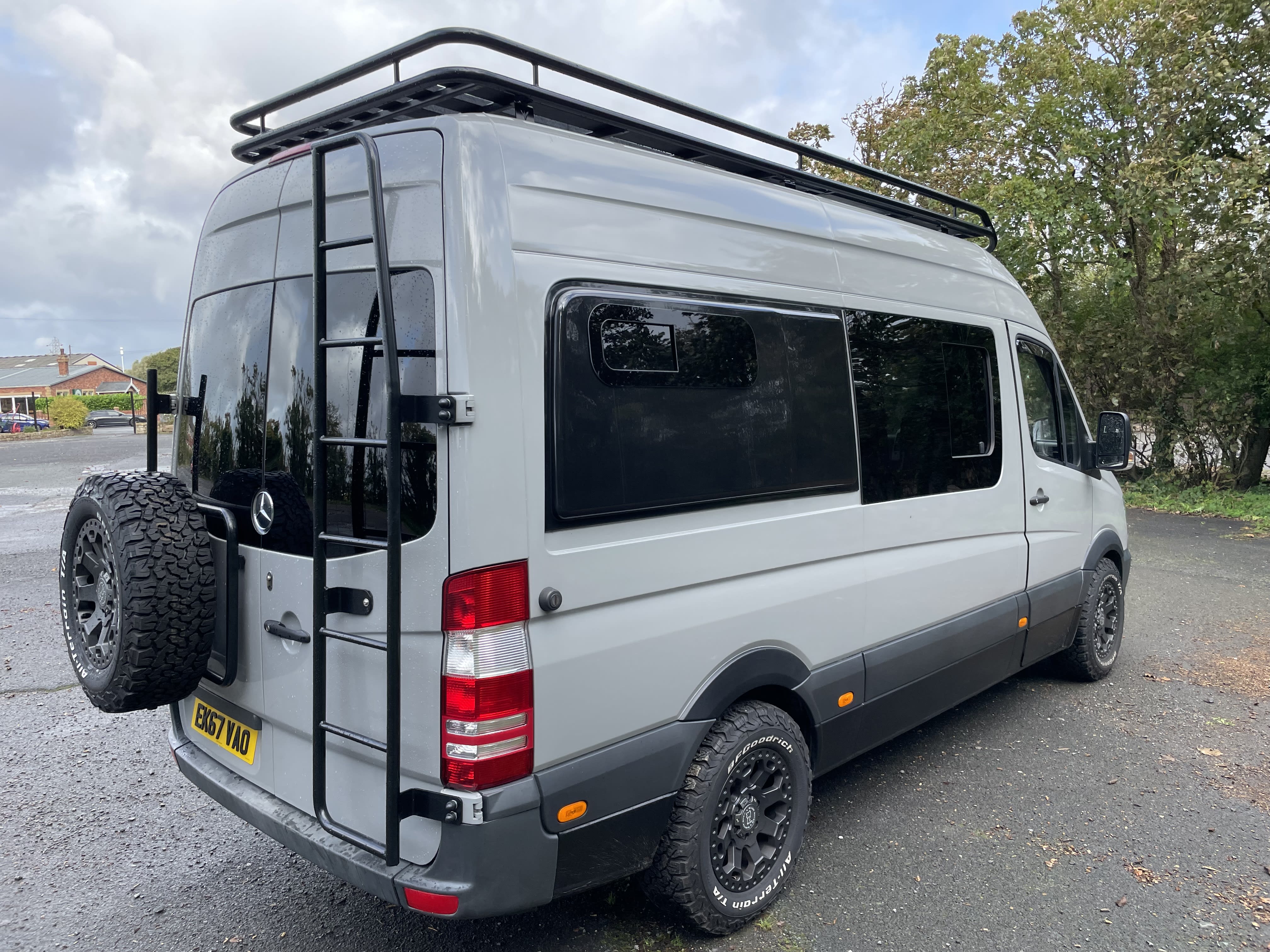 Mercedes Sprinter 314 Off Grid Campervan. Swamper Style.