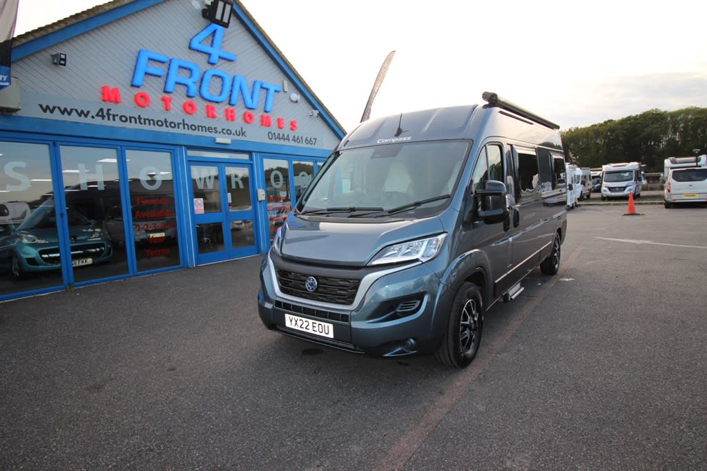 2022 Compass Avantgarde Grey