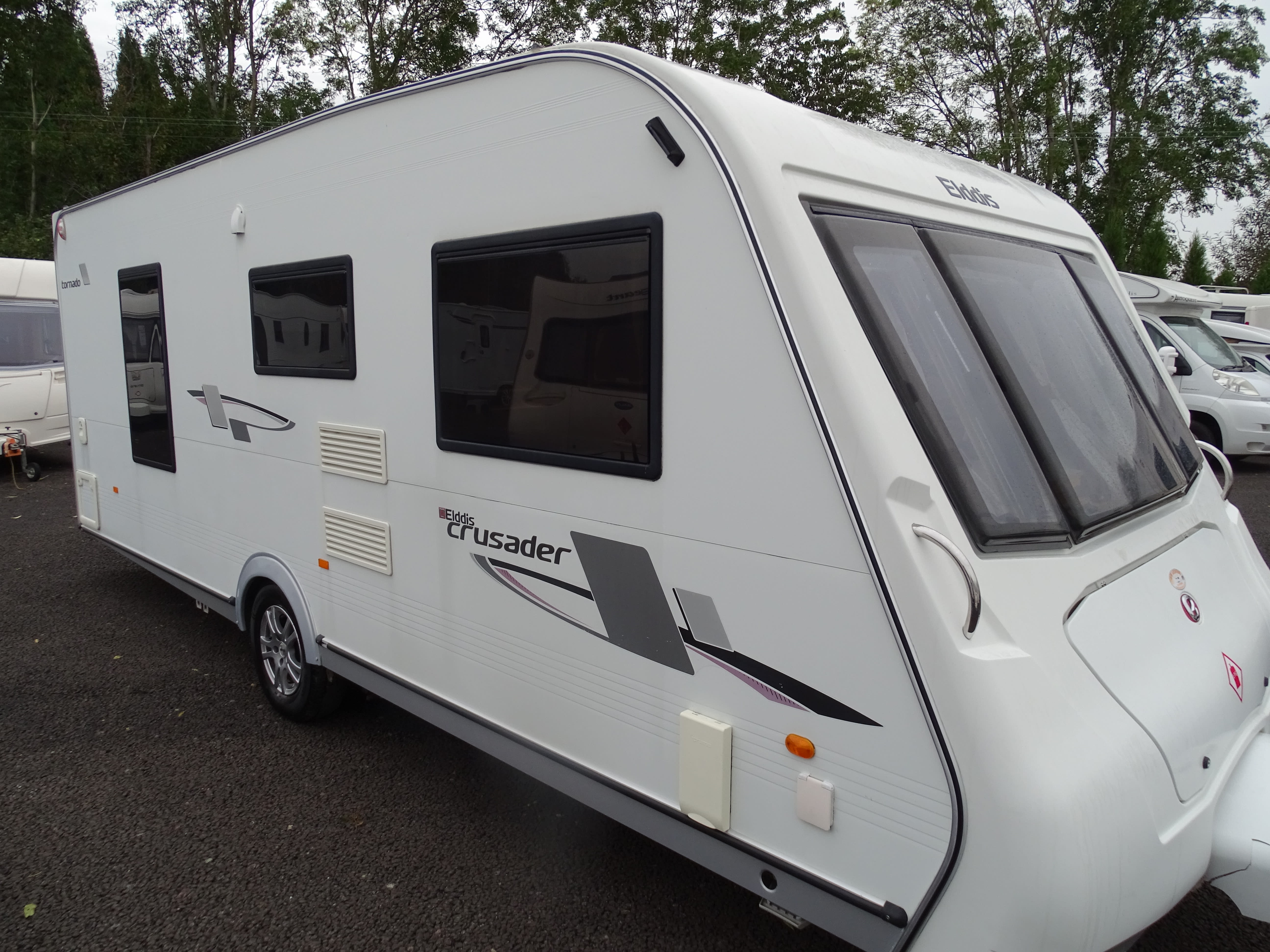 Elddis Crusader Tornado 2010 4 Berth Single Axle Touring ...