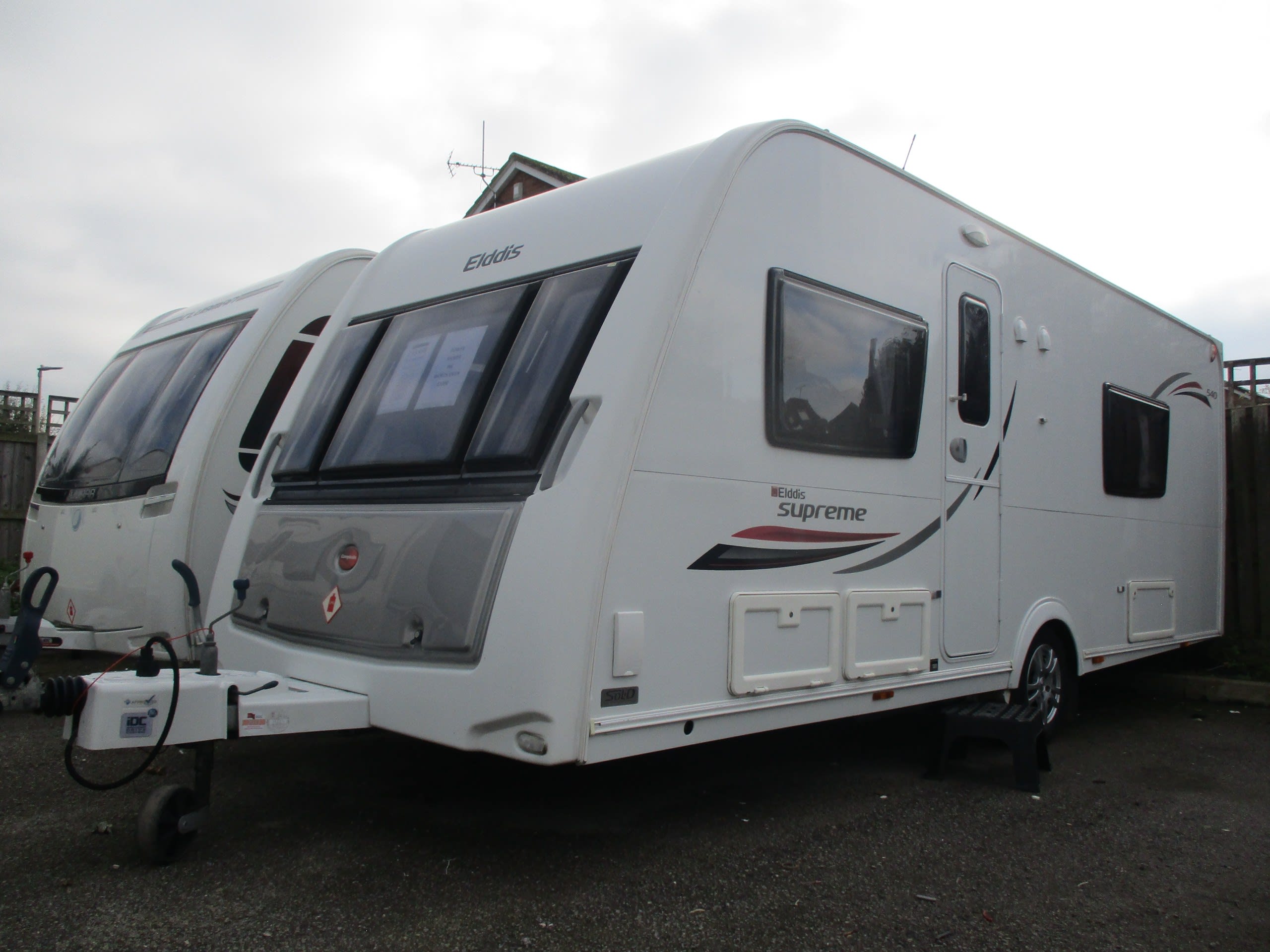2013 Elddis Supreme White