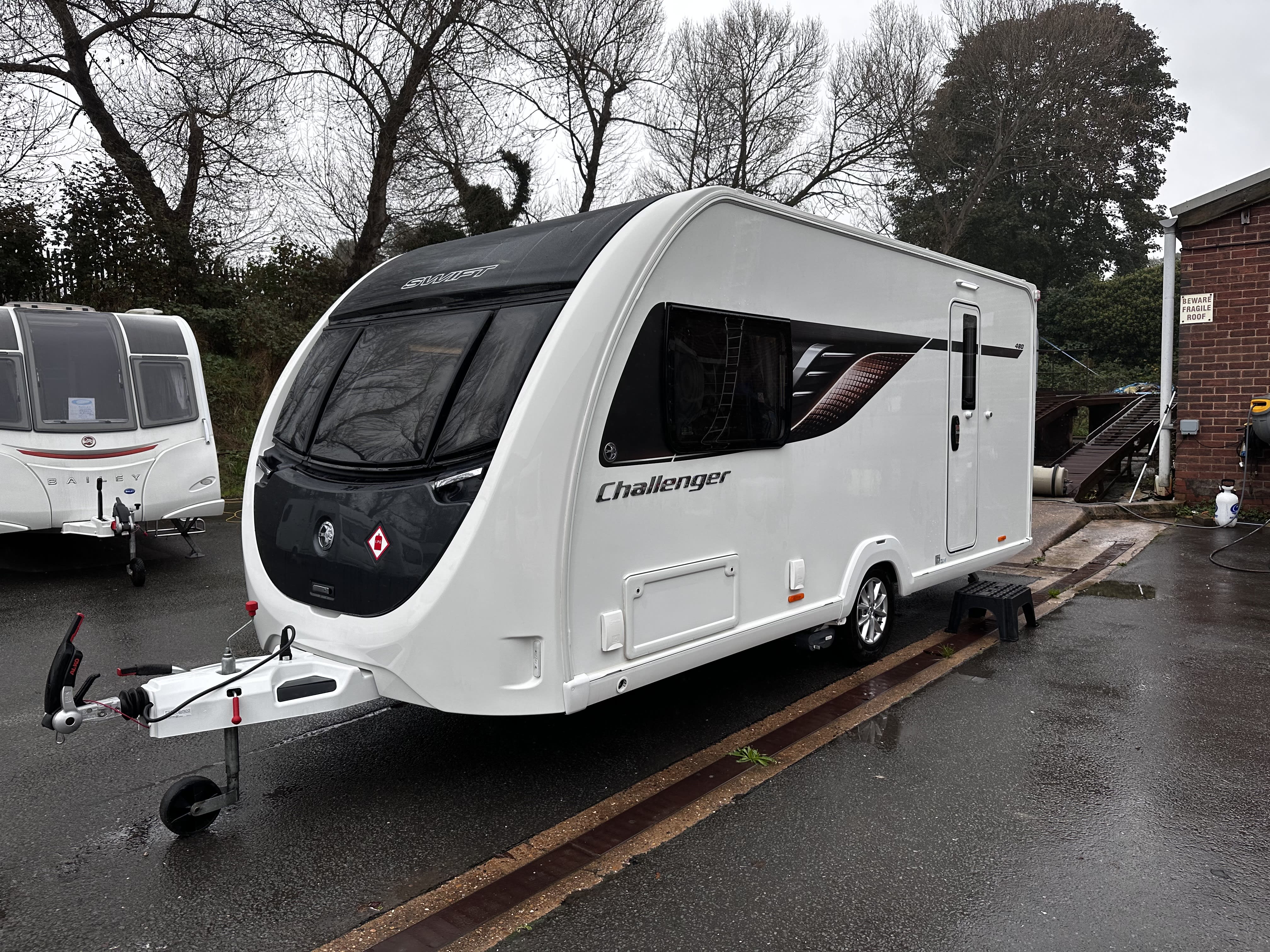 Swift Challenger 480 Al 2022 Single Axle 2 Berth Motor Mo...