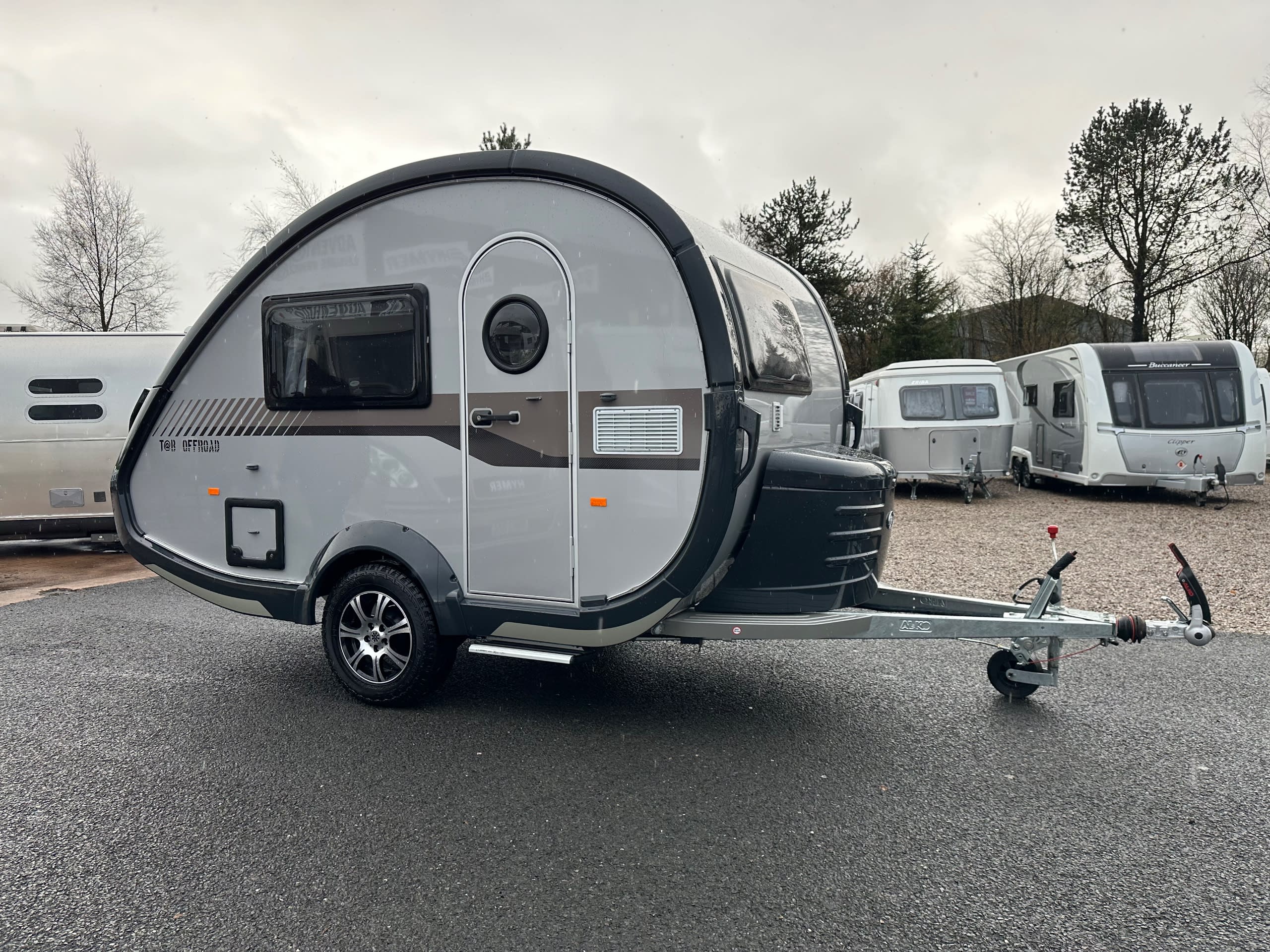 2023 Tab 320 Off Road Metropolis