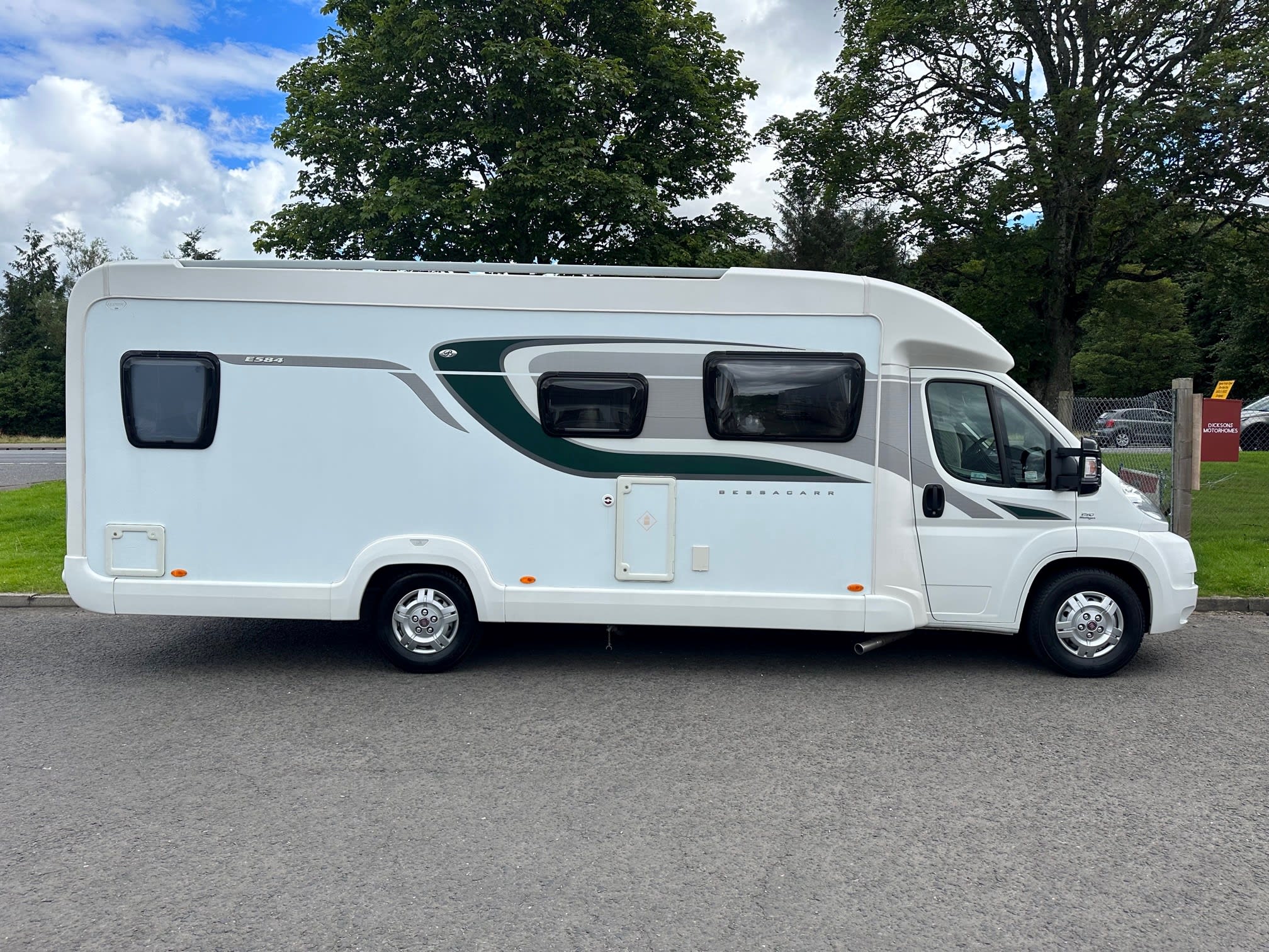 Bessacarr E584 4 Berth