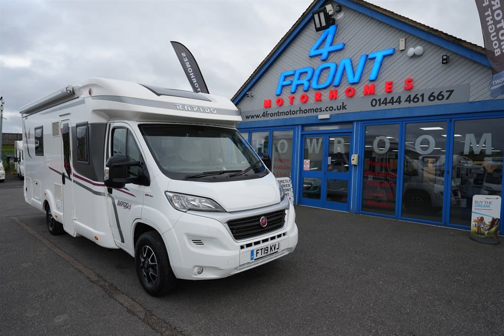 2019 Rapido 665f White