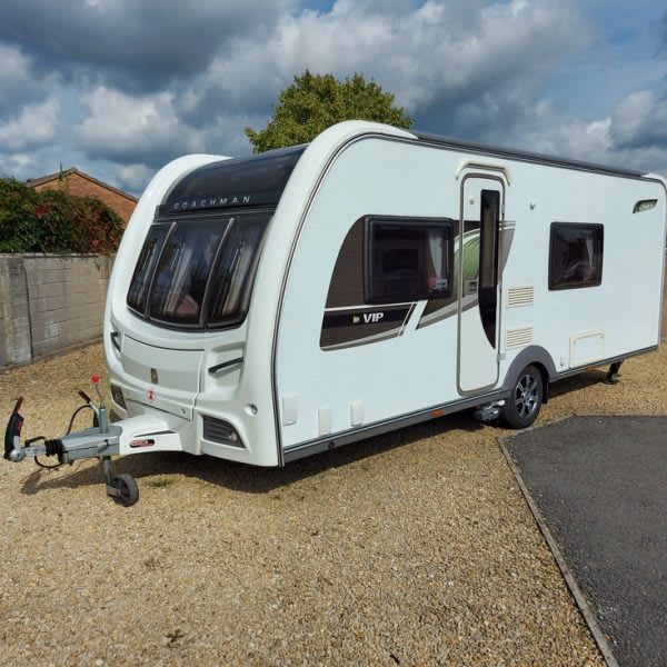 Coachman Vip 560/4