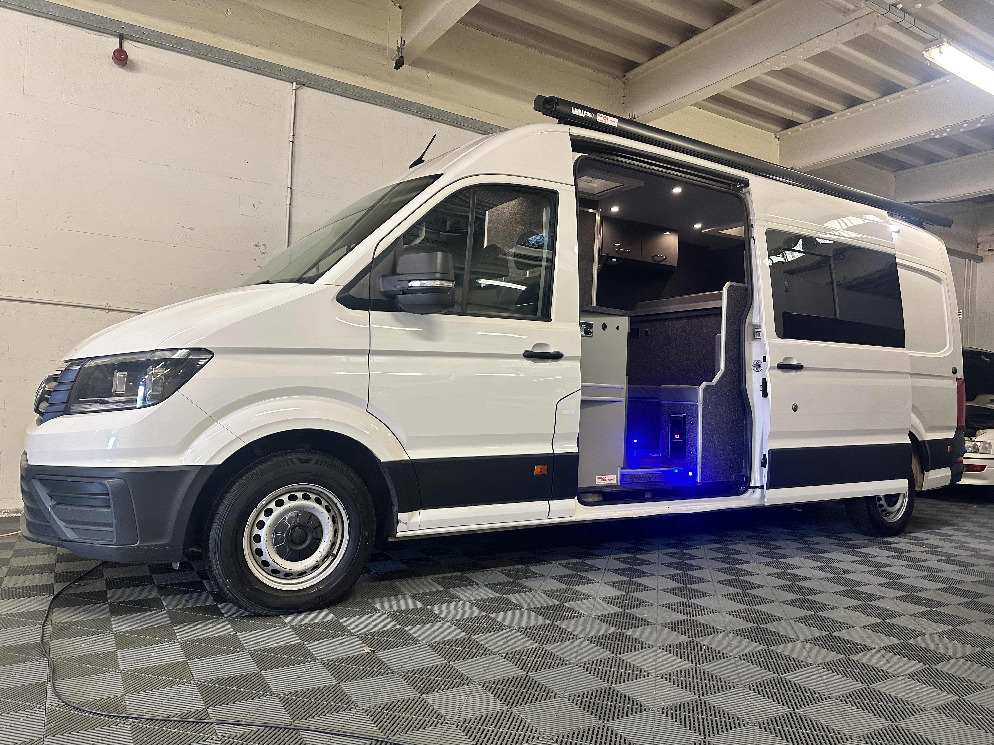 2019 Vw Crafter 4 Berth Campervan Race Van