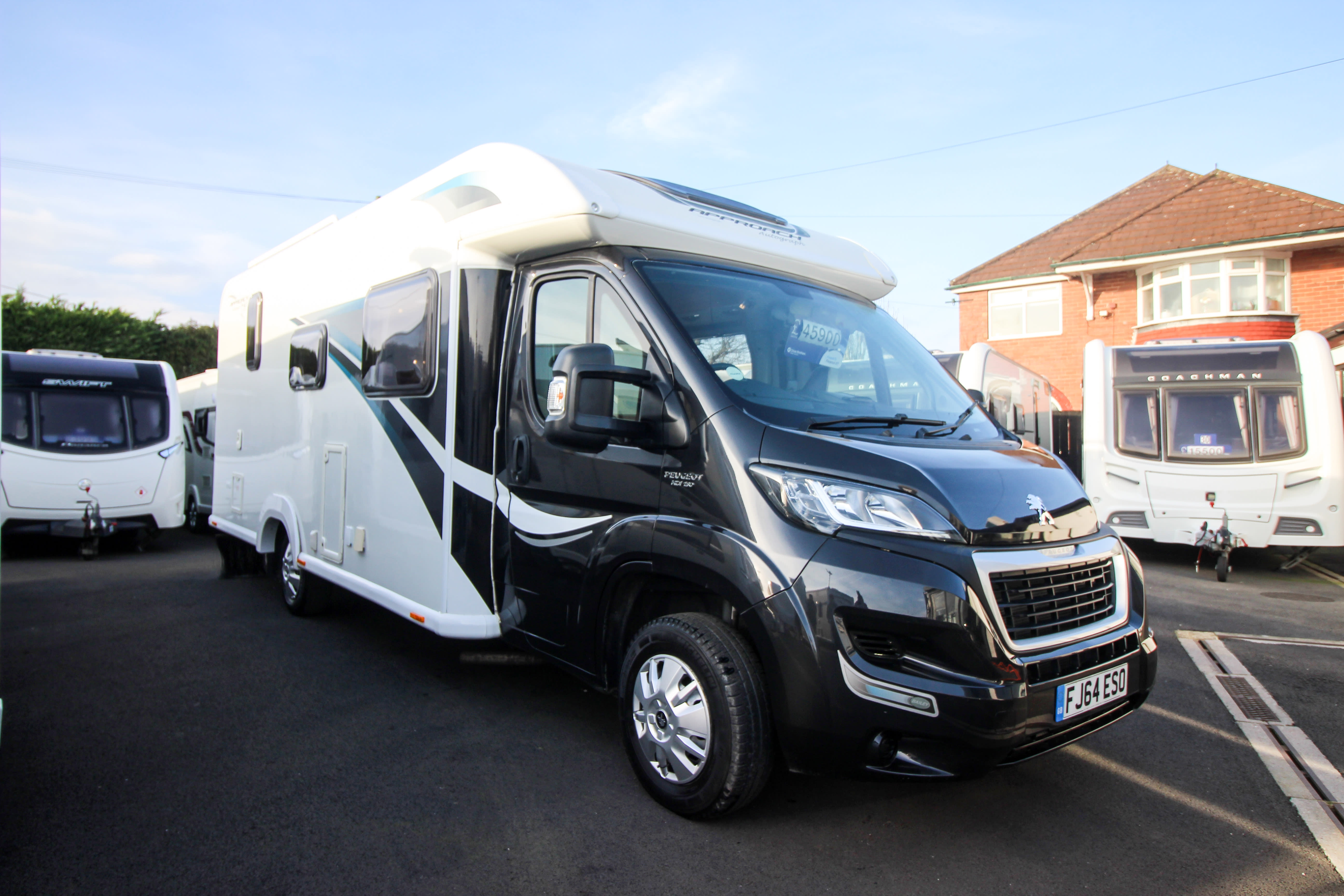 2014 Bailey Approach Autograph 740 4 Berth 2 Seatbelts Fi...