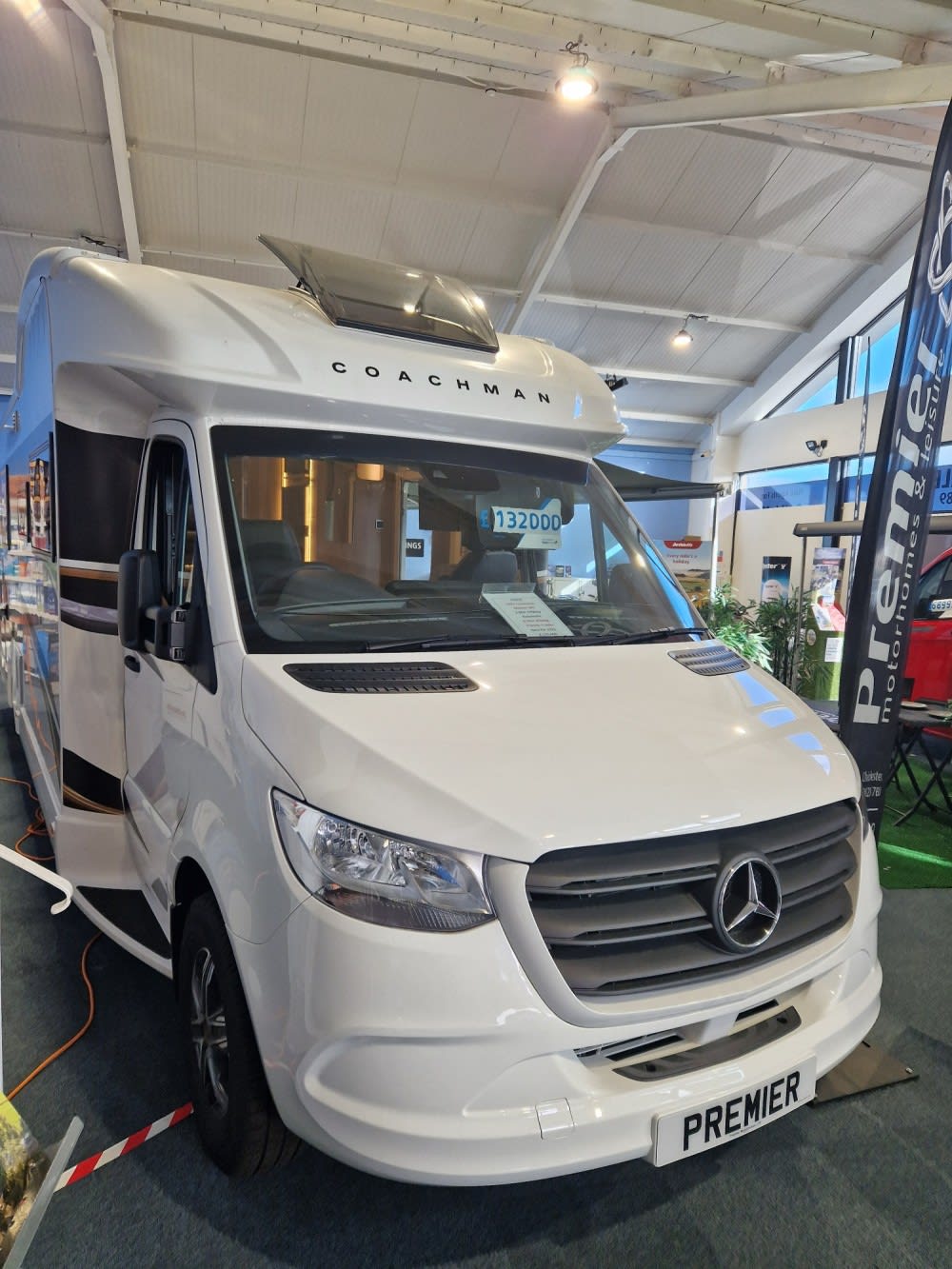 2023 Coachman Travel Master 545 (ref: N3322)
