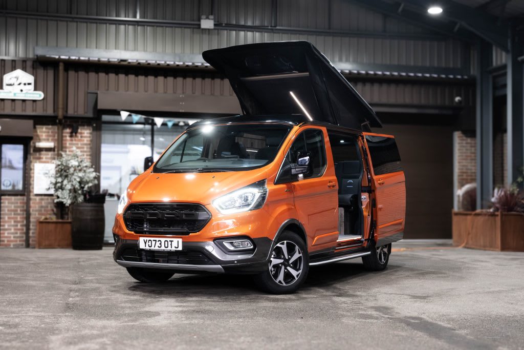 Ford Transit Custom Active 2023 Orange Glow Brand New Cam...