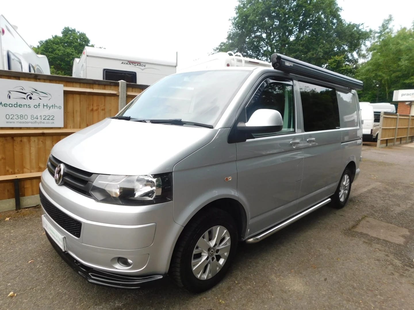 Volkswagen Transporter T28 2.0 Tdi Highline Funky Dubz Da...