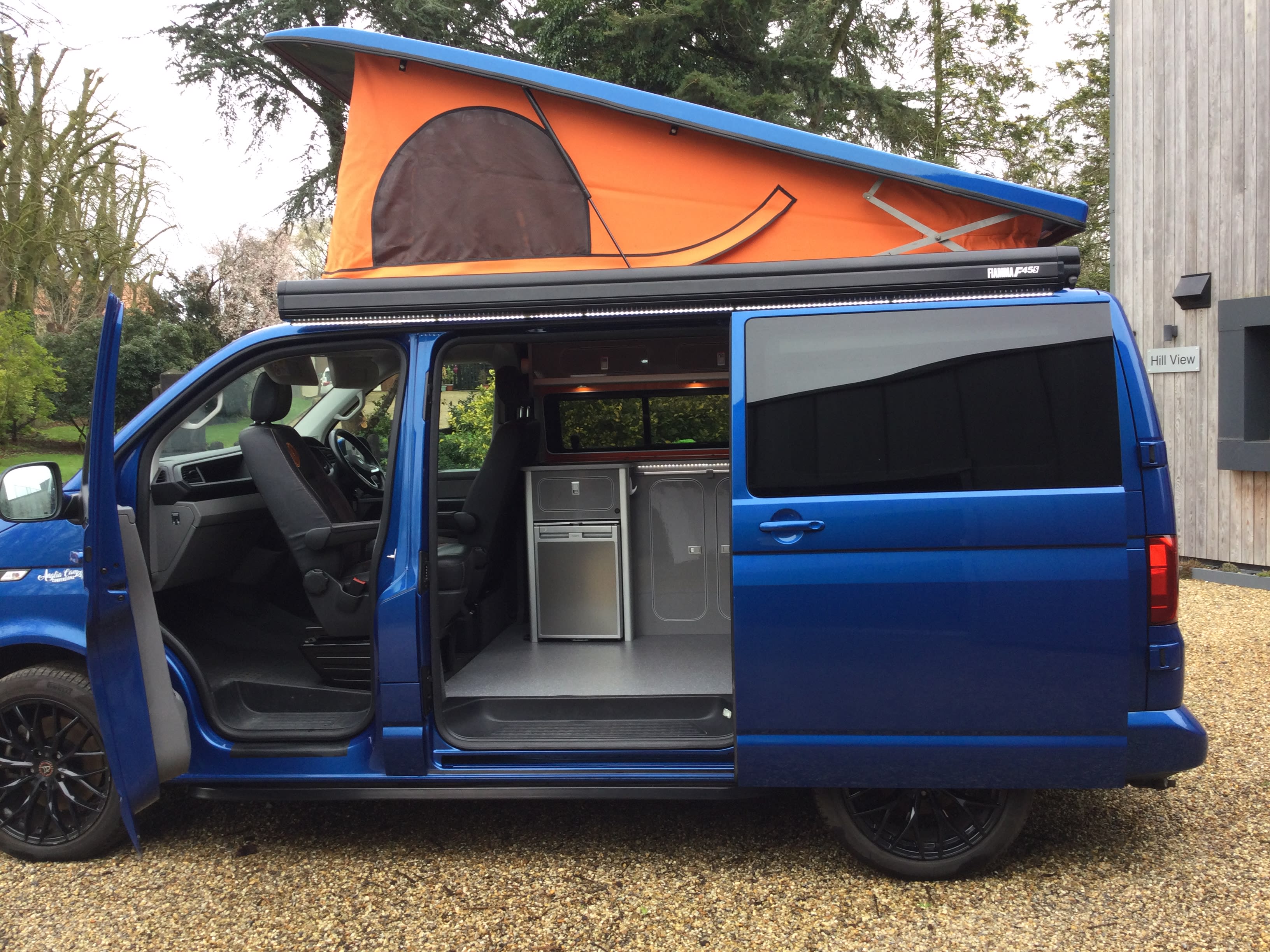 Volkswagen Campervan T30 Hi-line Auto Dsg 199ps Ravenna Blue