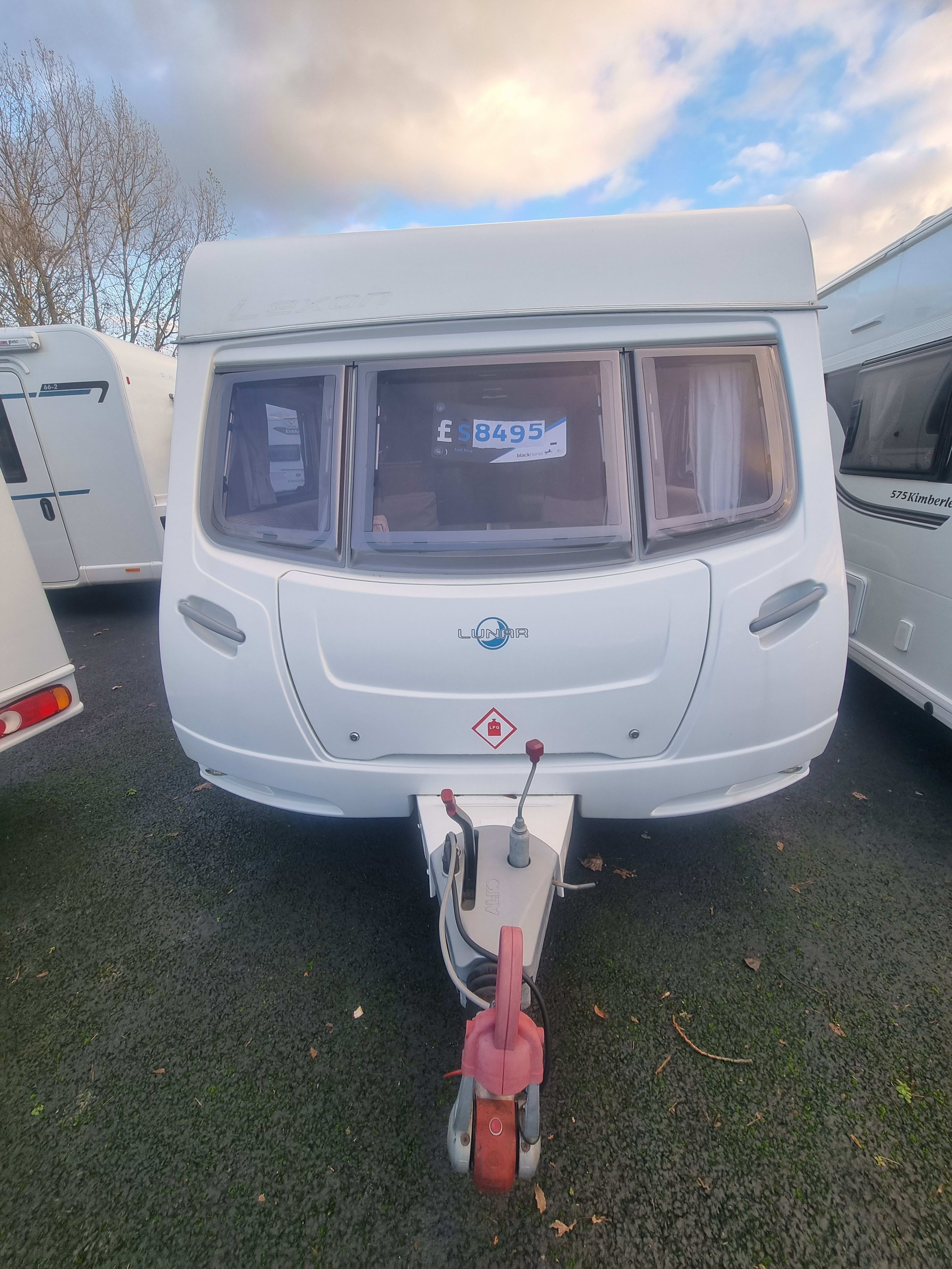 Lunar Lexon Sb Caravan