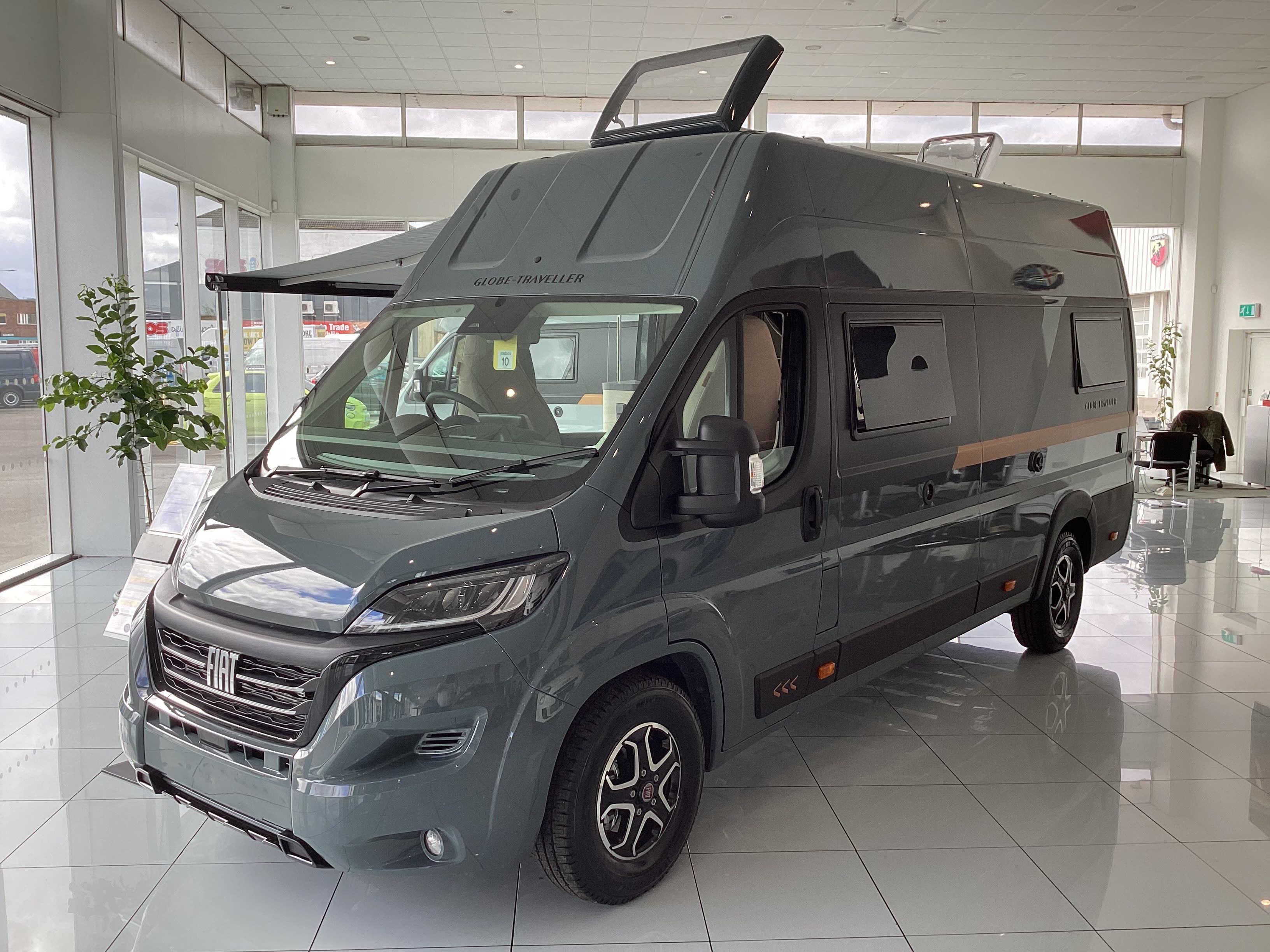 Globe - Traveller Explorer 2x