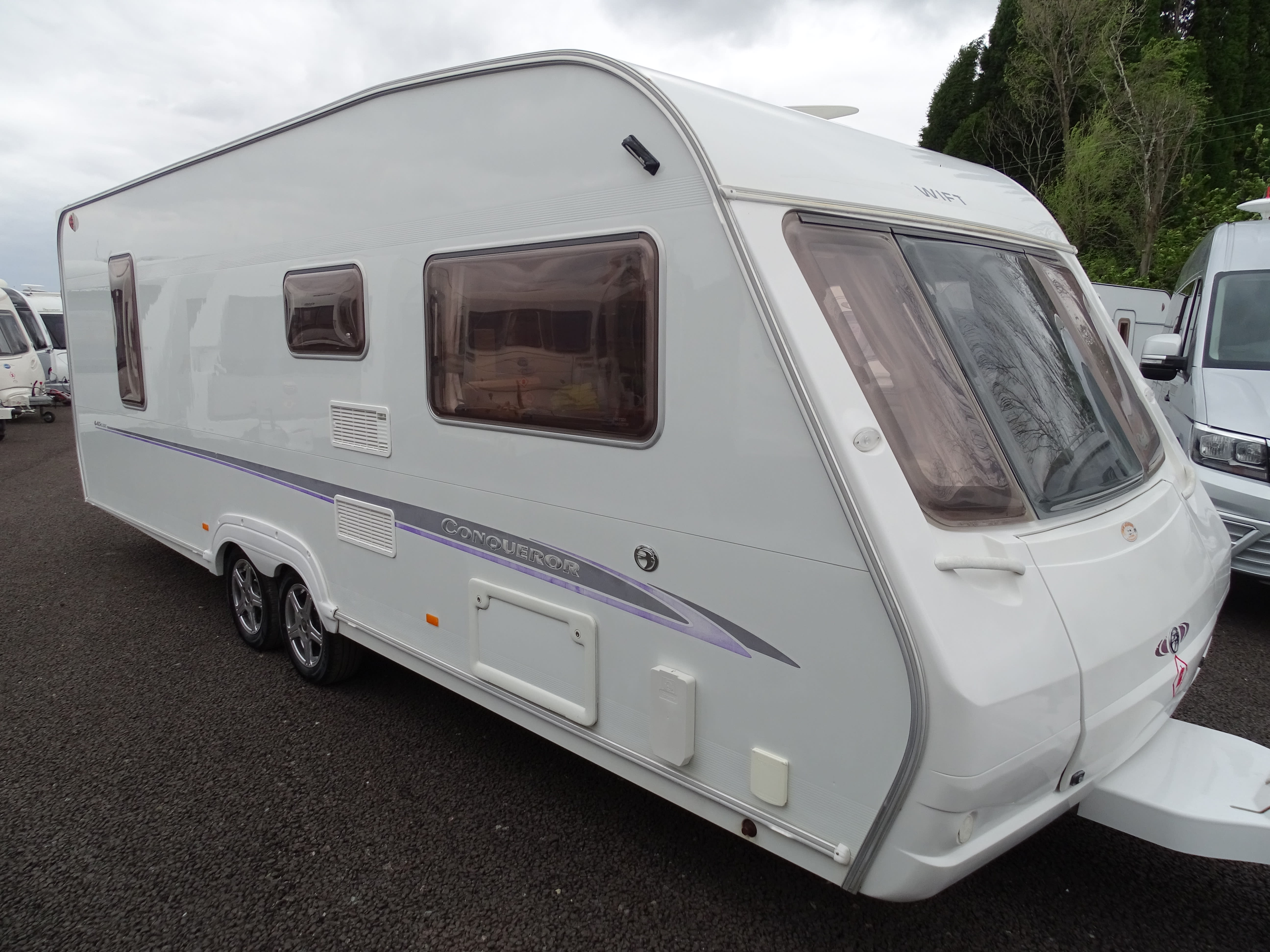 Swift Conqueror 645 Lux 2005 4 Berth Twin Axle Touring Ca...