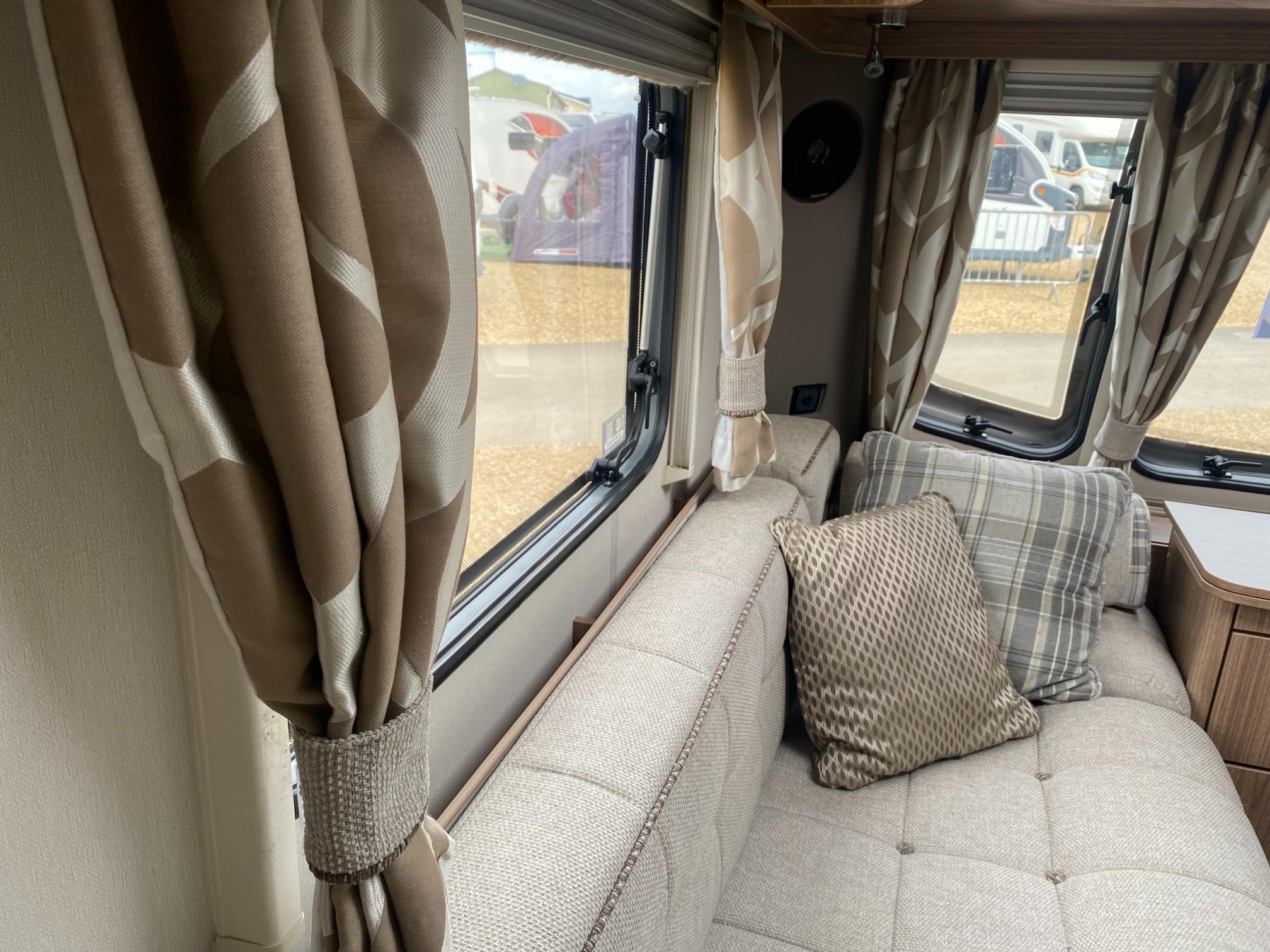 Coachman Vip 520/4 (2016)