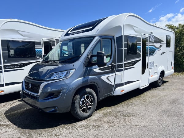 Swift Escape 684 [auto]
