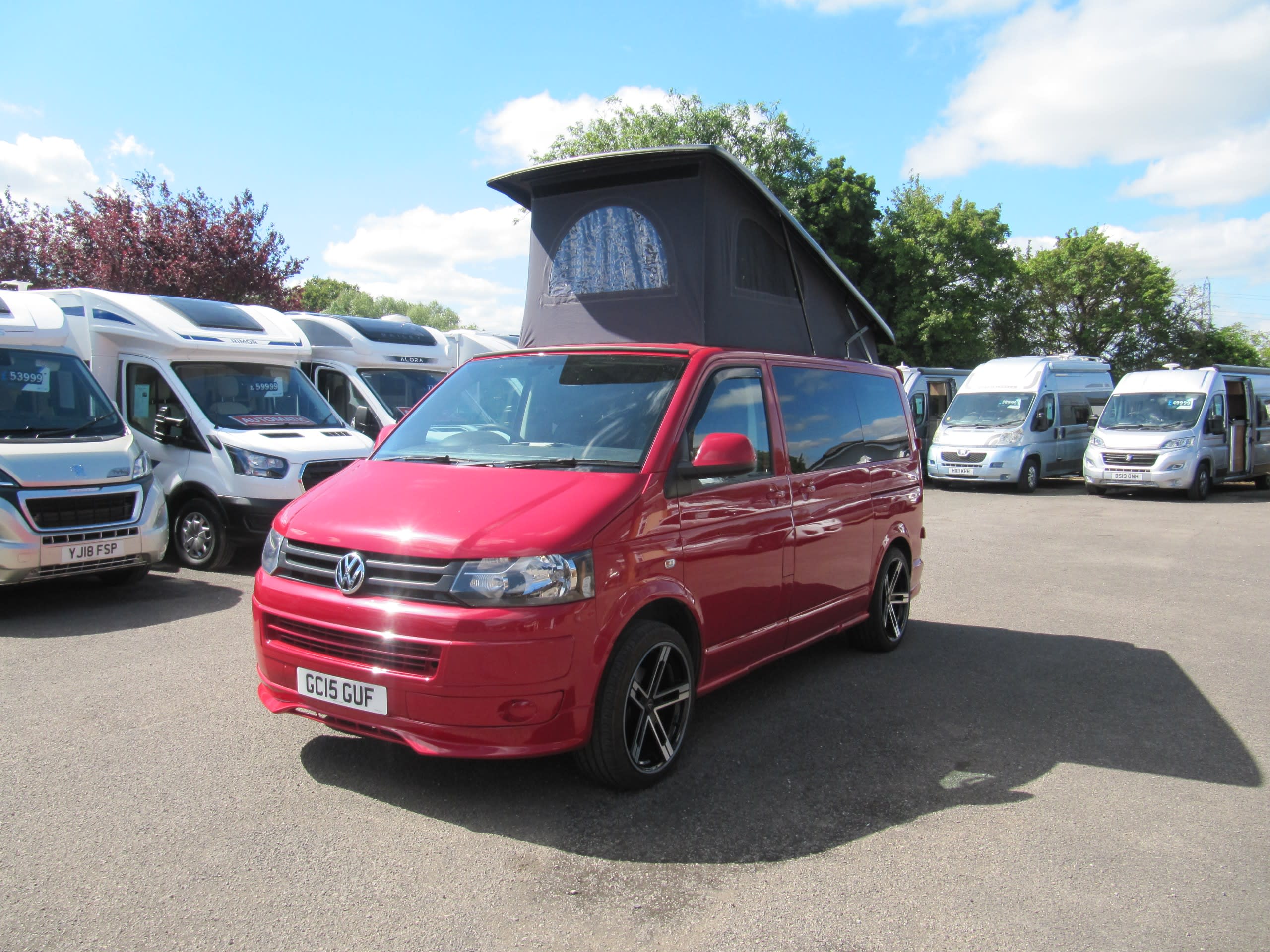 2015 Volkswagen Transporter Red
