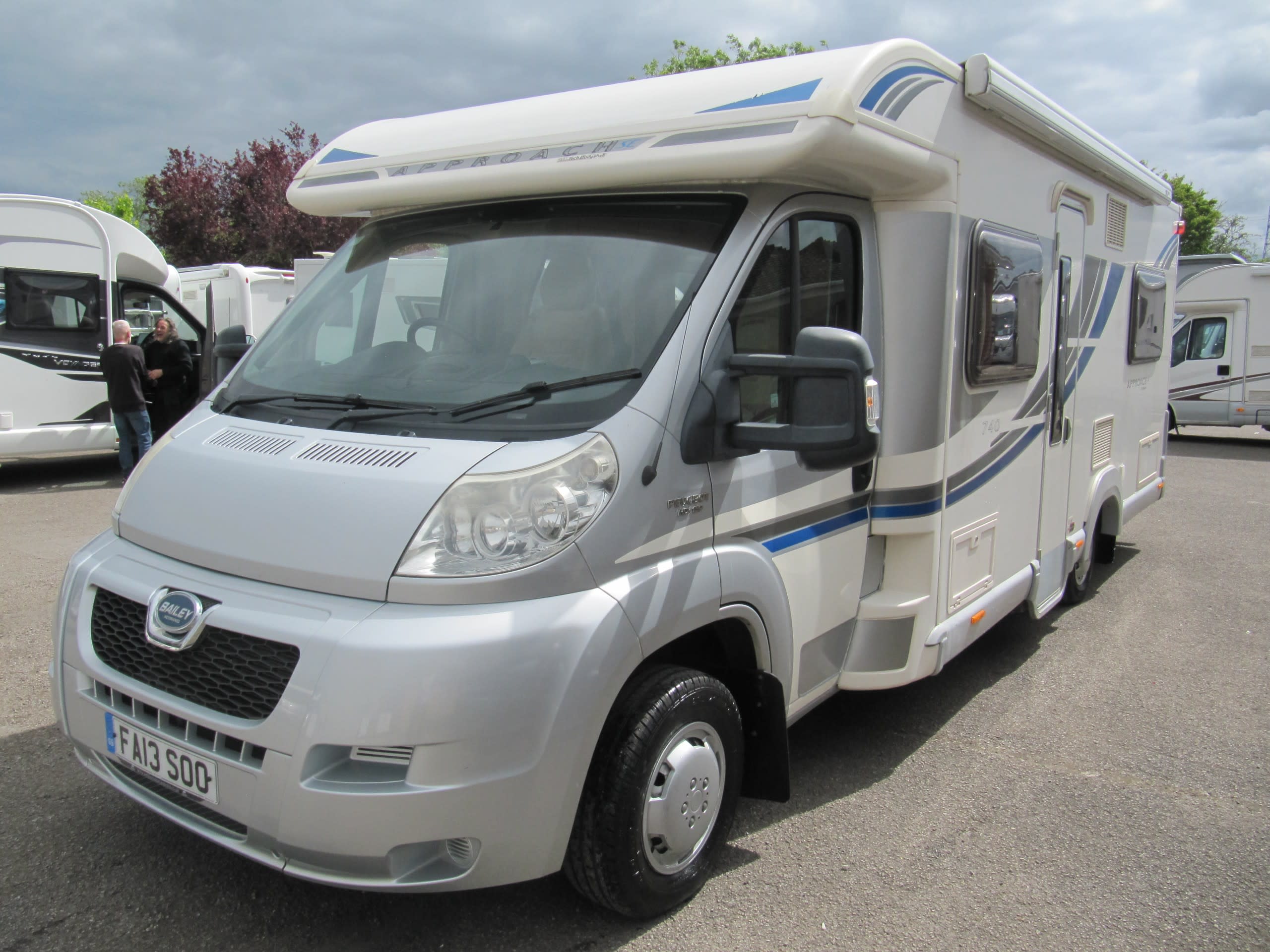 2013 Bailey Approach 740 Silver