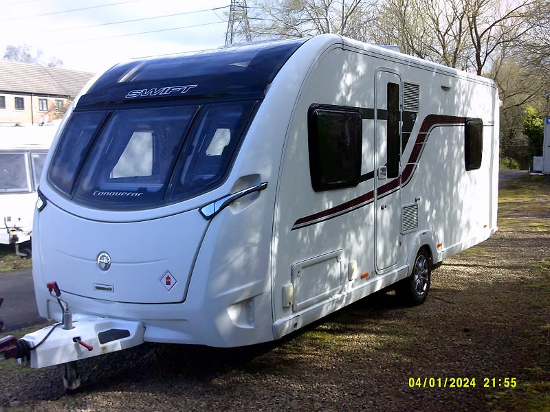 Swift Conqueror 560