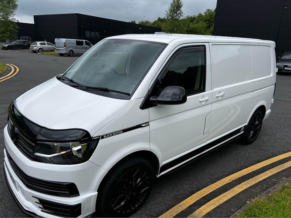 Vw Transpoter T6 2019 T30 Swb 76k Swb Black Pack T/l Full...