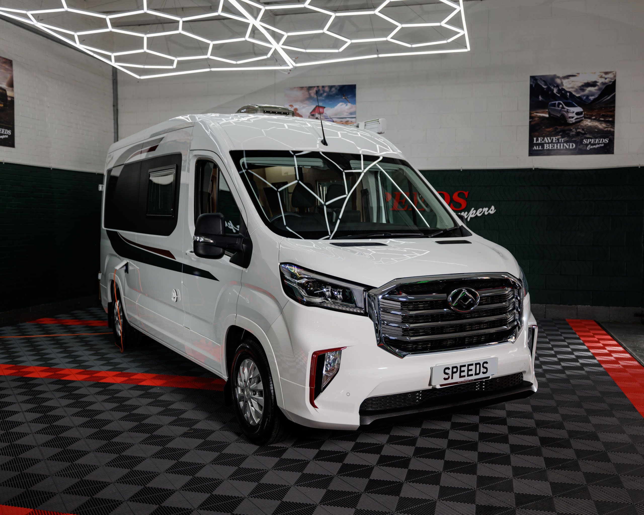 Maxus Deliver 9 Lux L3h2 Lwb Speeds Corniche Edition Camp...