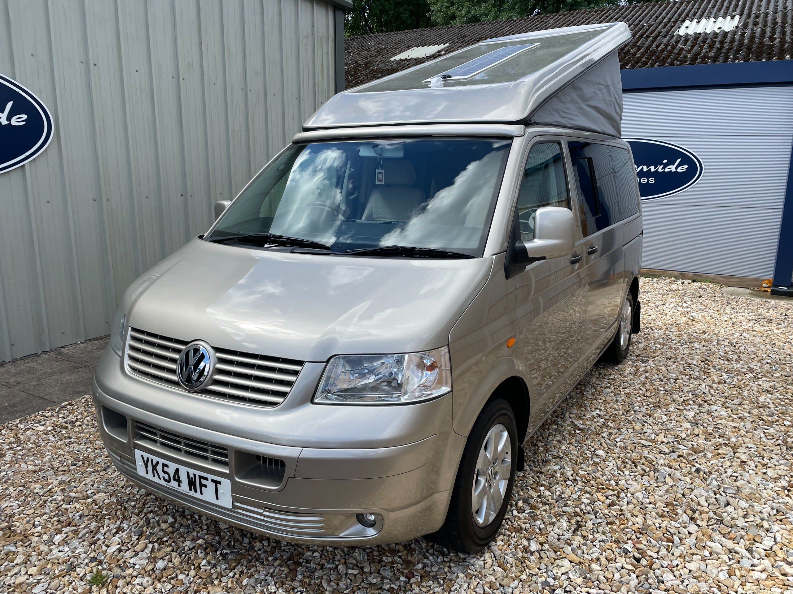 2004 Volkswagen Transporter Beige