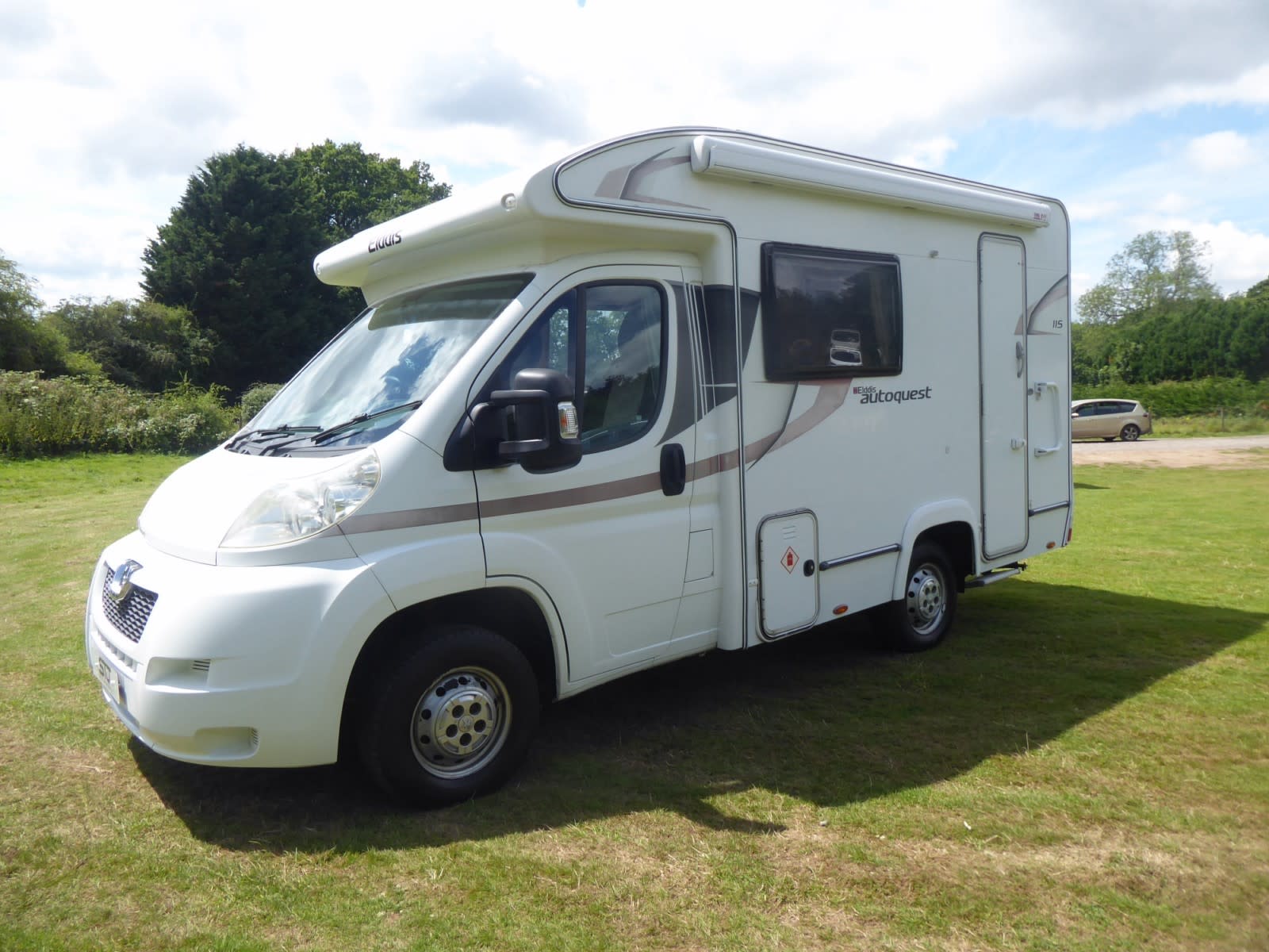 2011 Elddis Autoquest 115 White