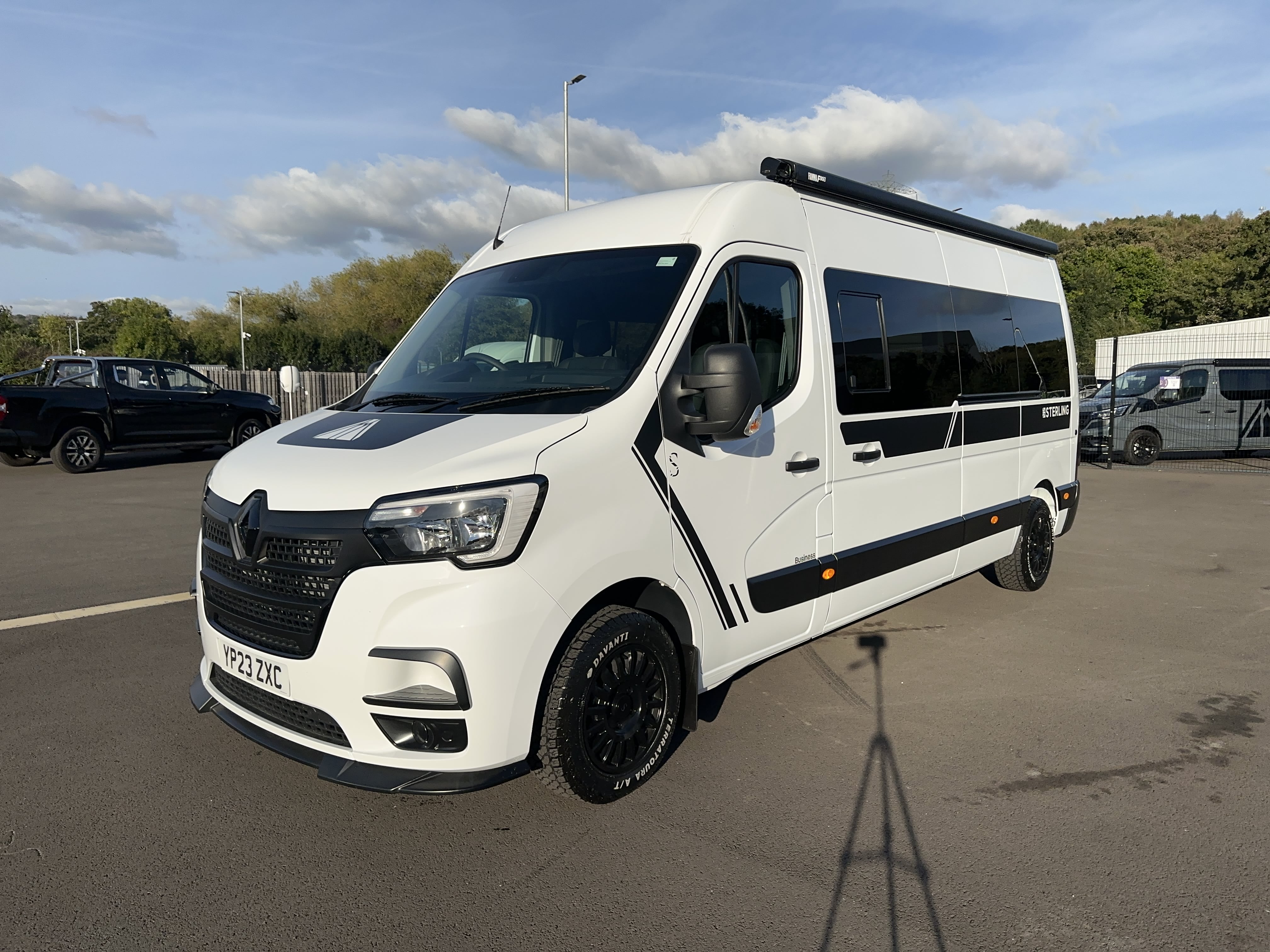 Renault Master Camper Conversion Sterling Roamer Xl