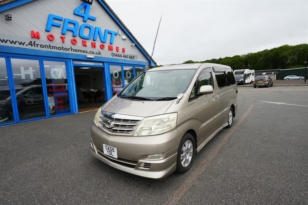 2005 Toyota Alphard Gold