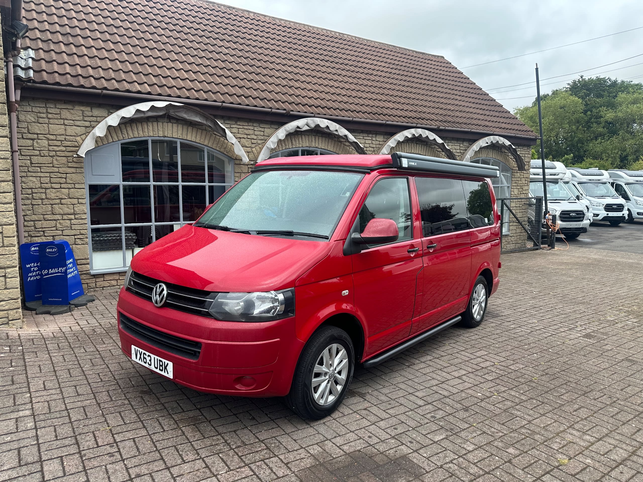 2013 Volkswagen Transporter Red