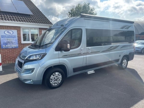 Auto-sleepers Warwick Duo