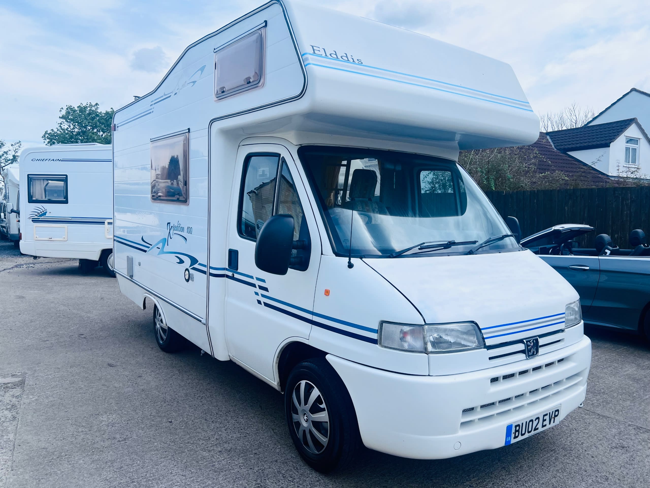 2002 Elddis Expedition White