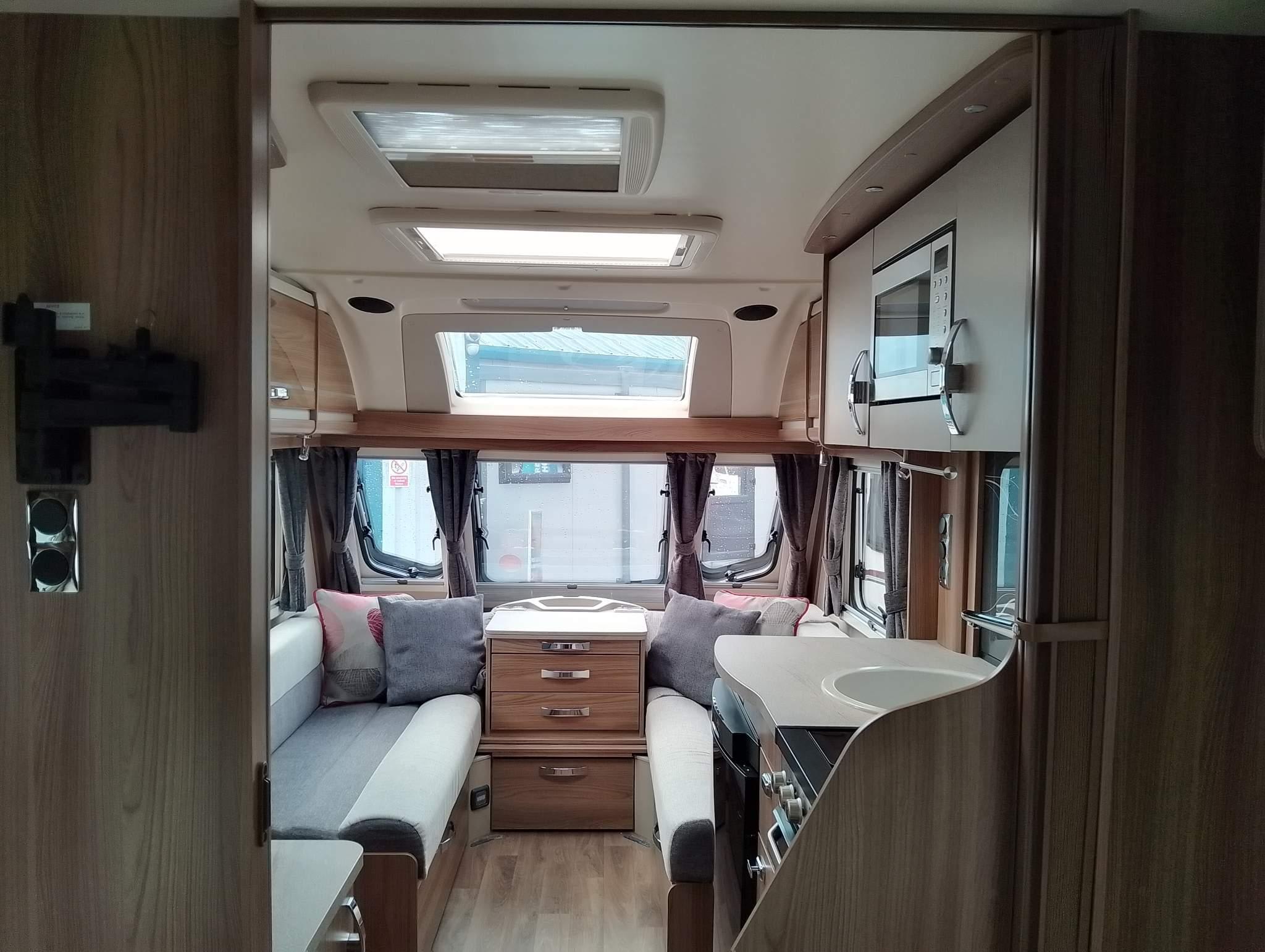2018 Swift Challenger 565