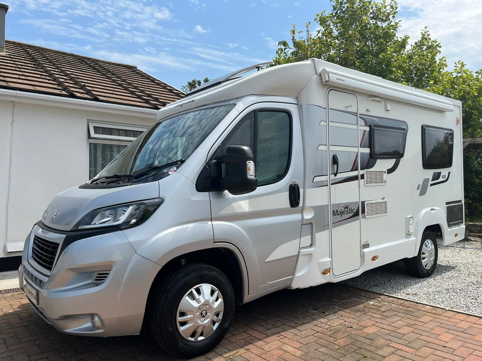 2015 Elddis Majestic 140 White