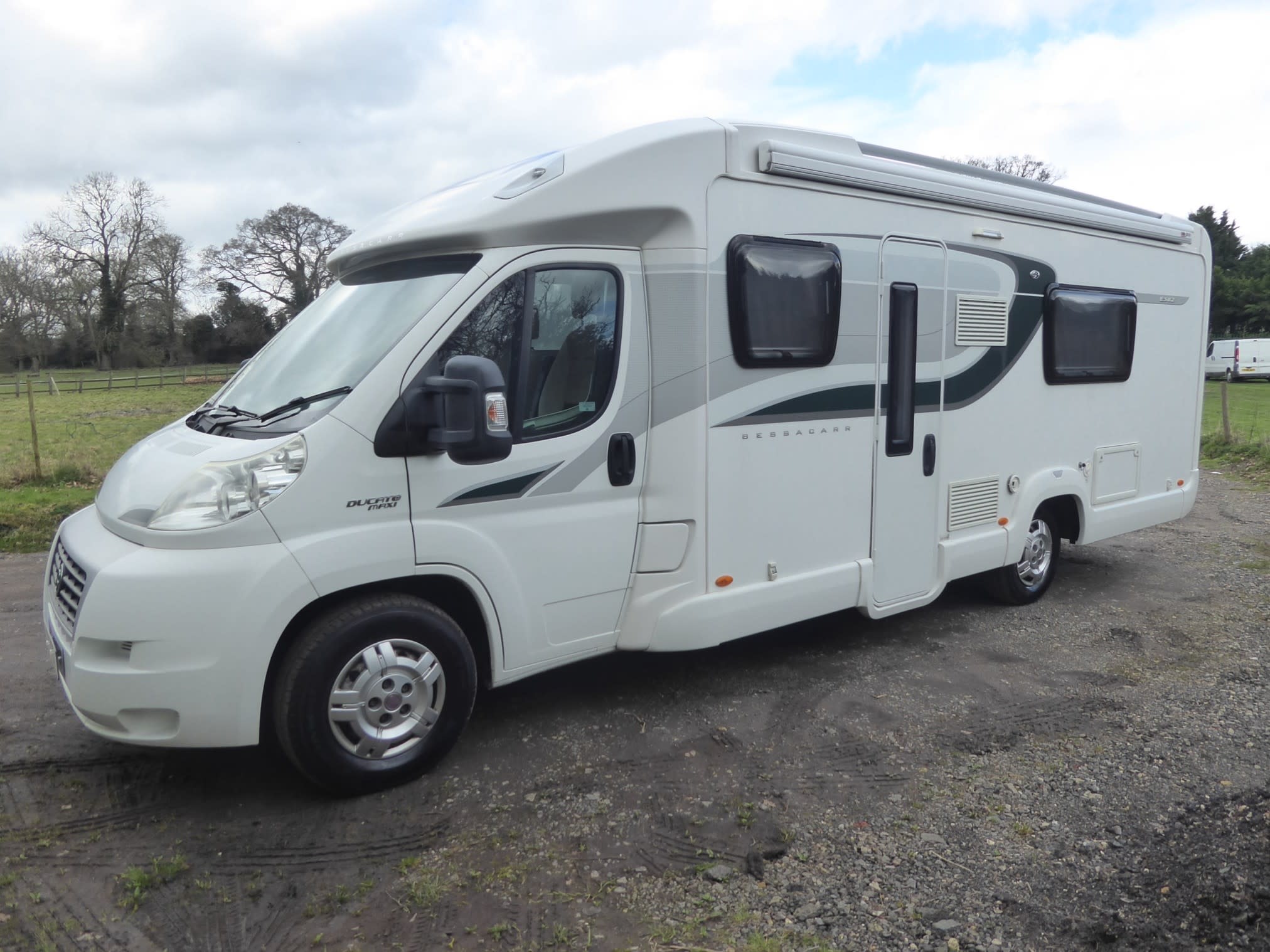 2012 Bessacarr E582 White