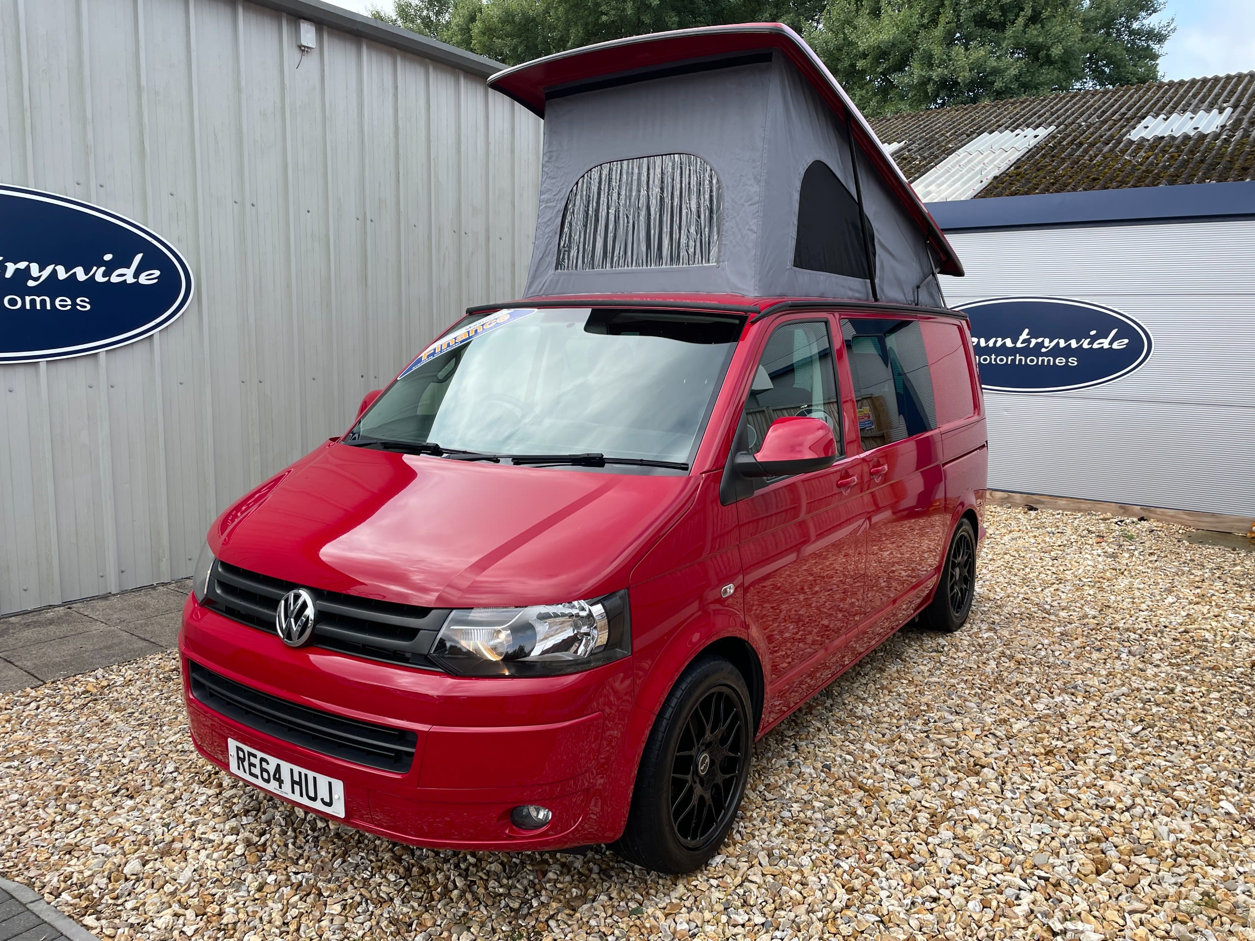 2014 Volkswagen Transporter Red
