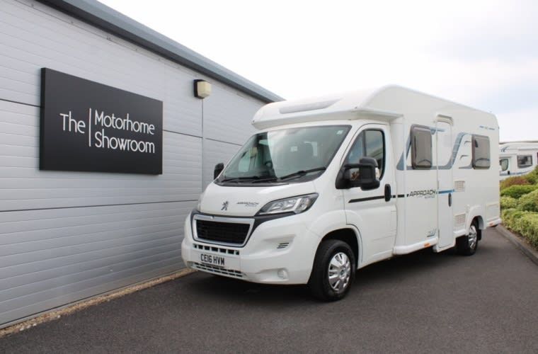 2016 Bailey Advance 640