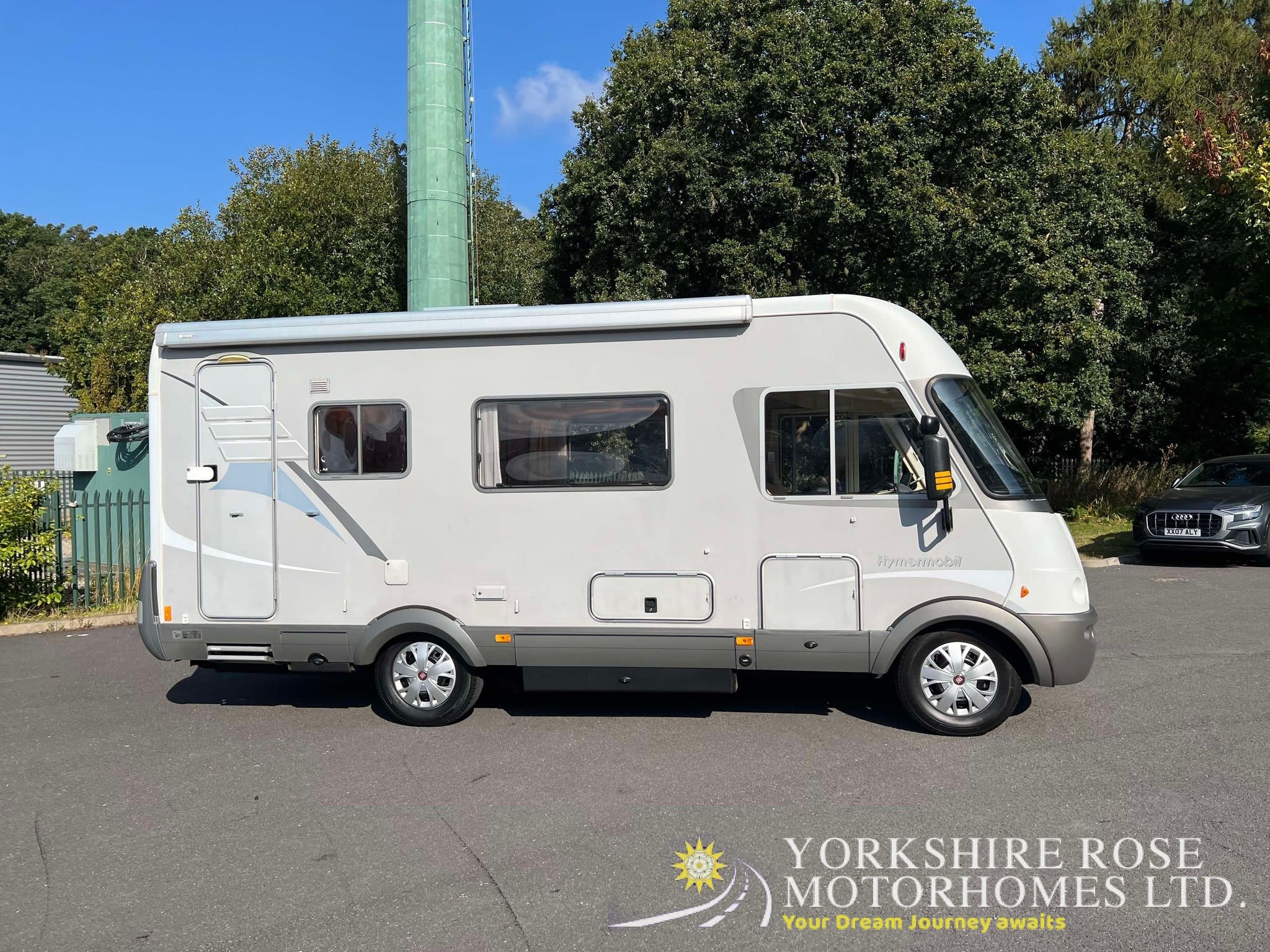 2006 Hymer B544 White