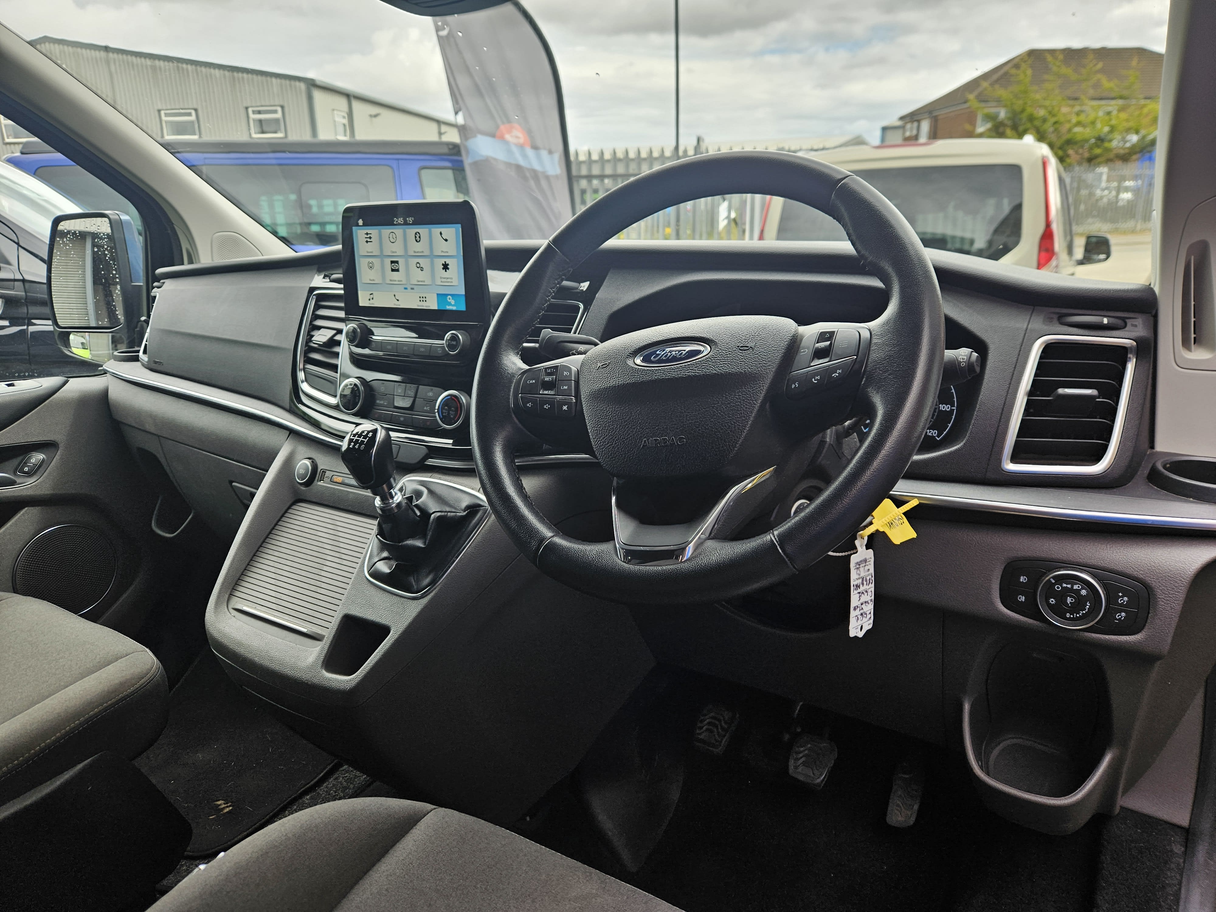 Ford Transit Tourneo Titanium