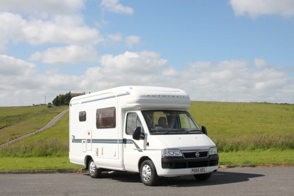 Auto-trail Tracker Eks Se, Compact Luxury Motorhome, 3500...