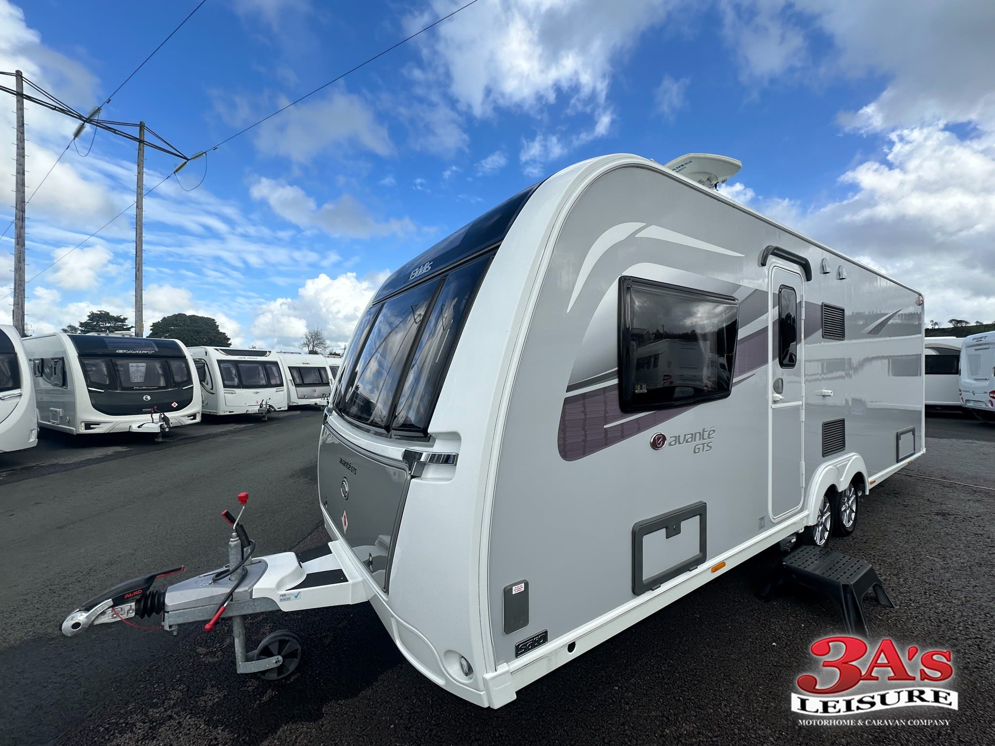 2020 Elddis Avante