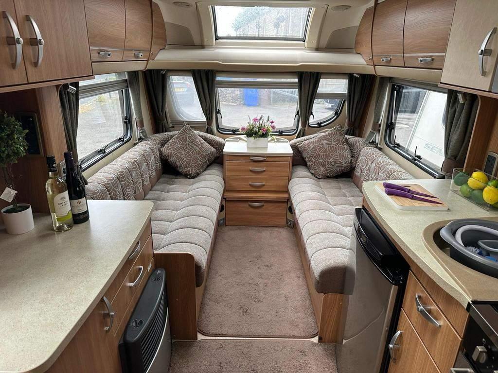 2011 Swift Conqueror 480
